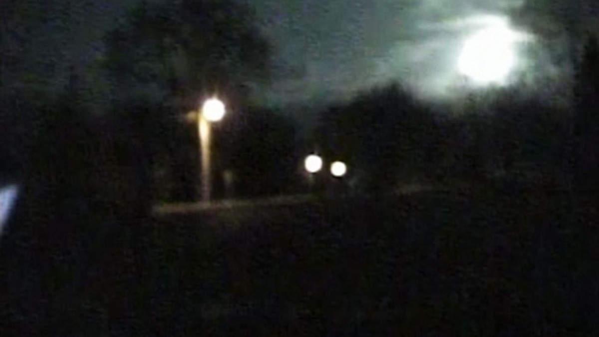 "Major," Green Meteor Lights Midwest Night Sky | National Geographic