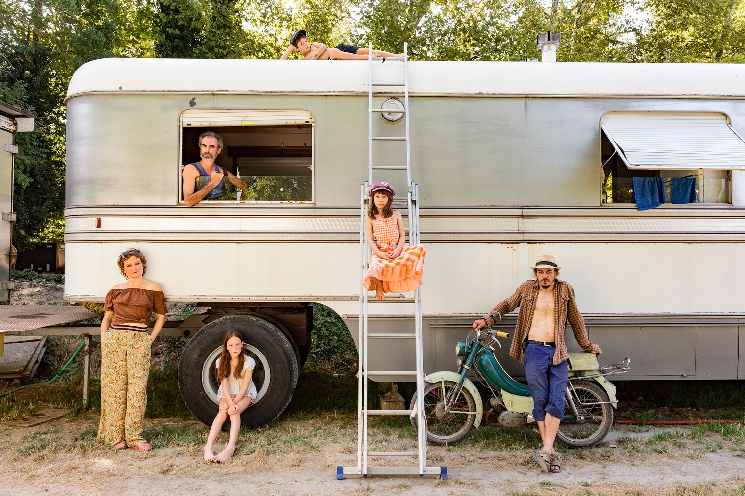 Photos of Traveling Family Circuses in Europe