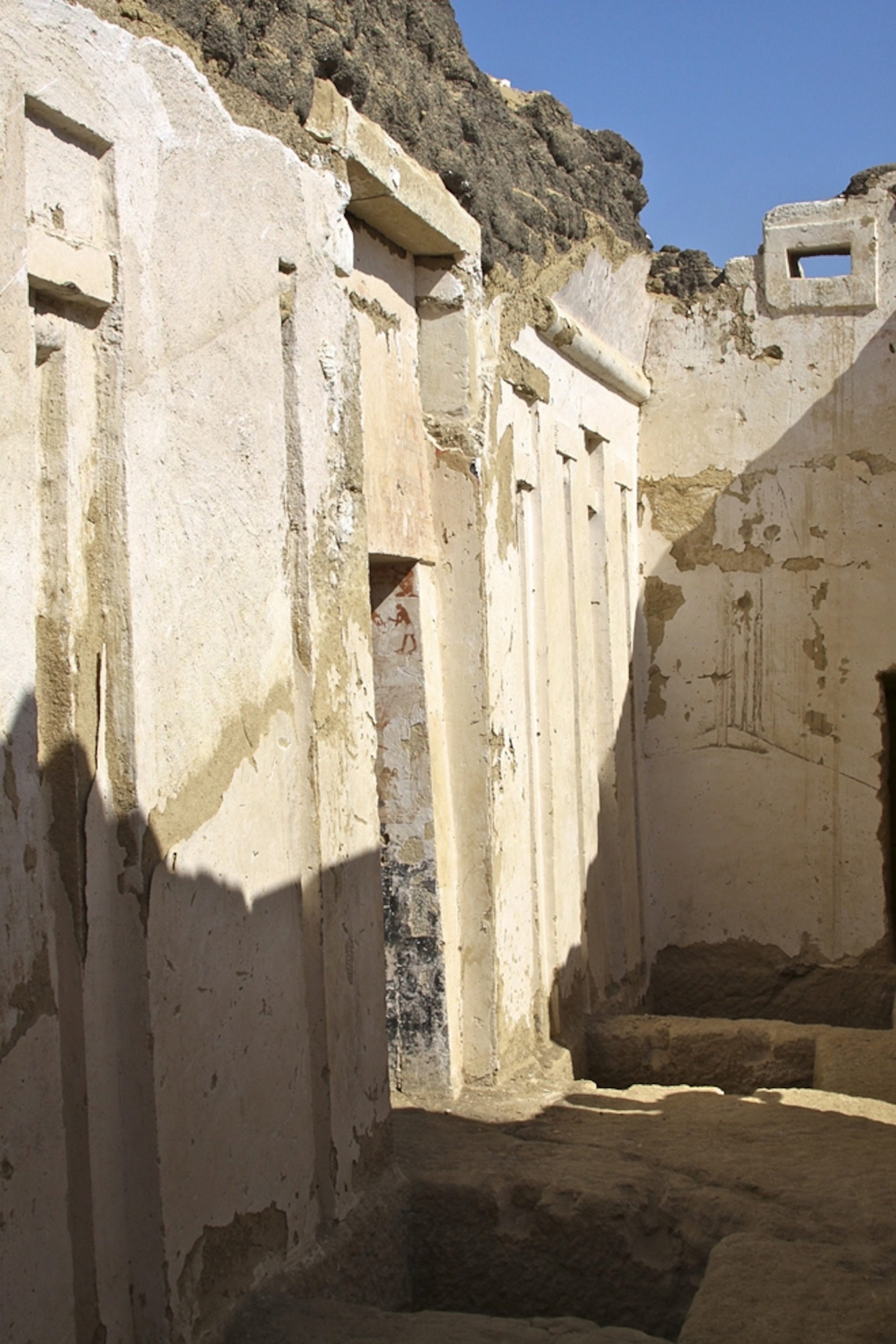 Pictures: Egypt Priest's Tomb Found Near Pyramids | National Geographic