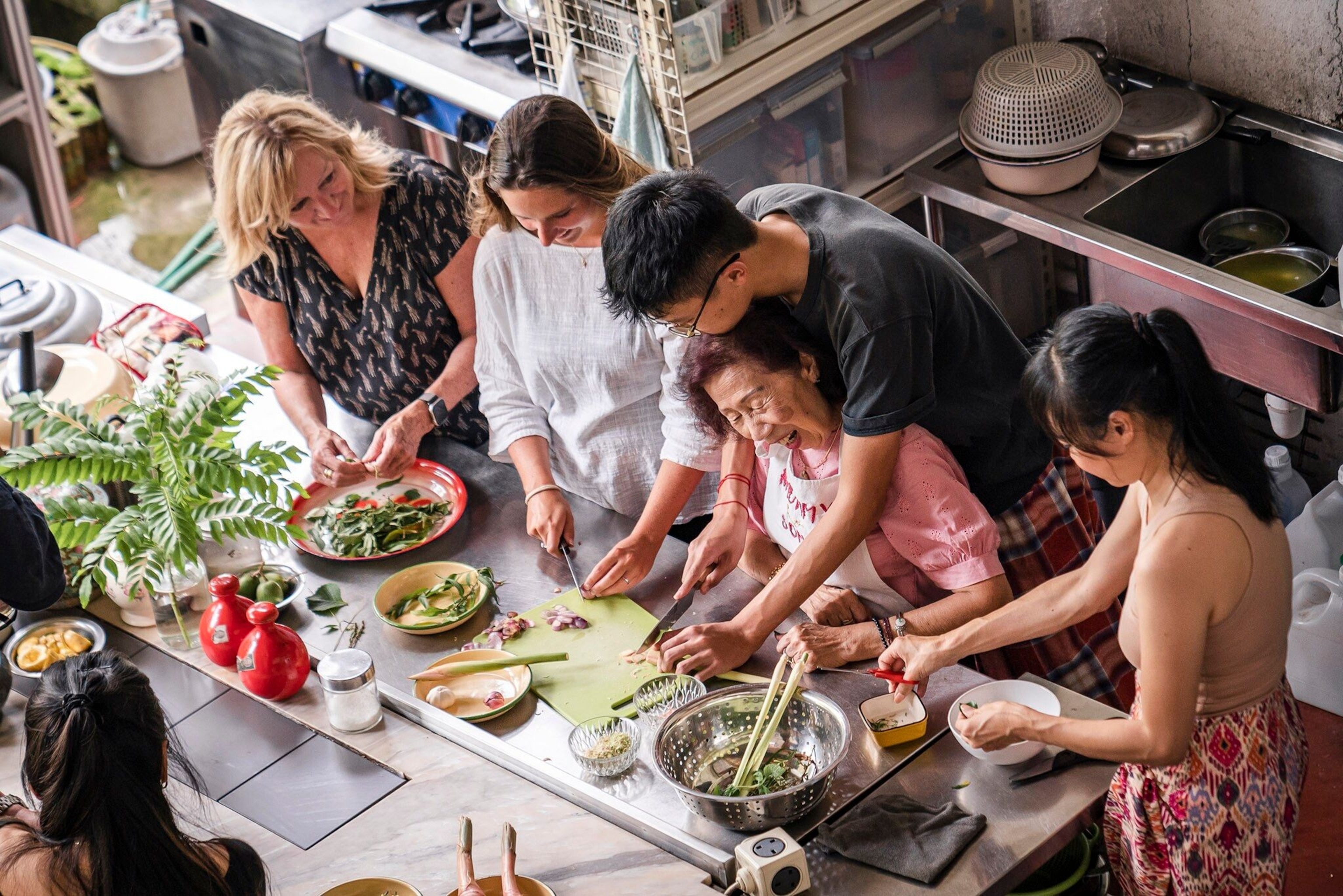 Breaking bread: A family feast in among Singapore's skyscrapers ...