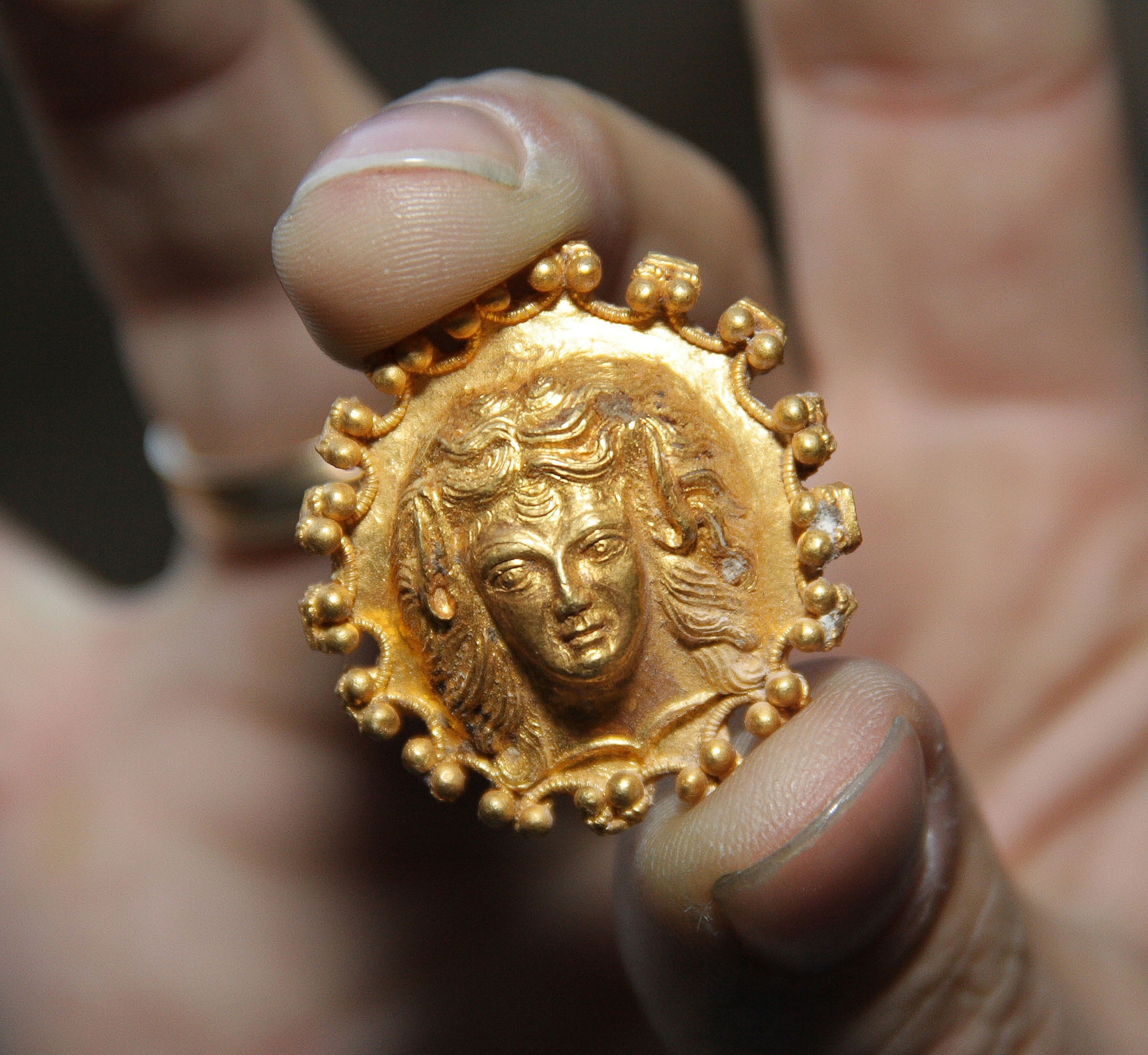 Thracian Gold Treasure Discovered in Bulgaria (Pictures) | National ...