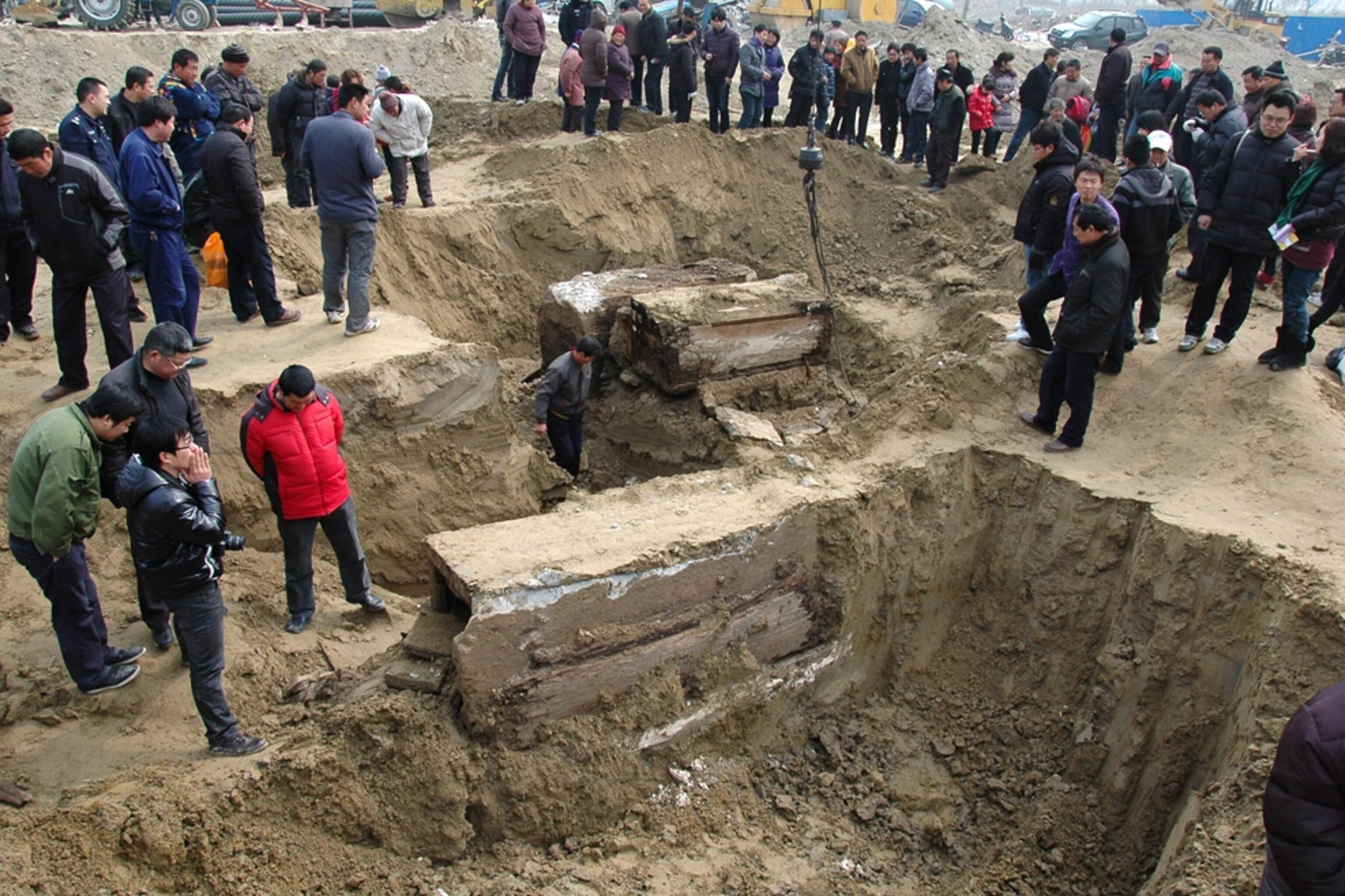 Pictures: Lifelike "Wet Mummy" Found During Roadbuilding