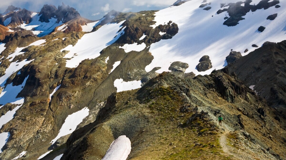 Ultimate Adventure Bucket List - Hike the Pacific Crest Trail ...