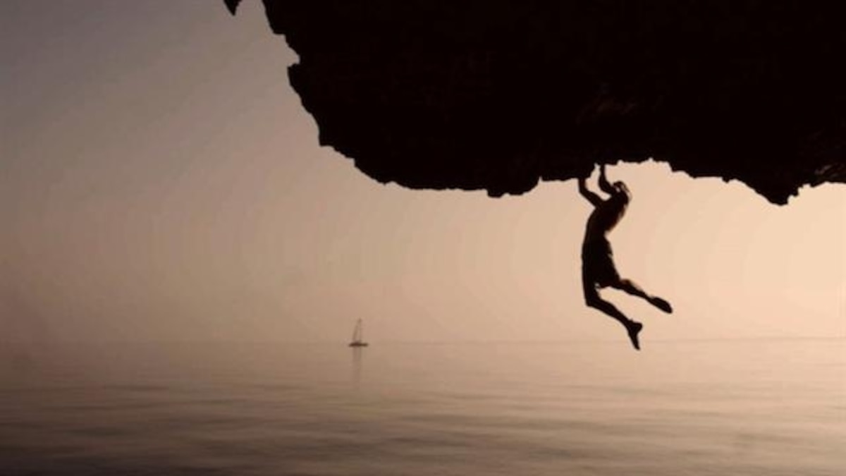 Make a Splash: Climbing Cliffs Over Deep Water in Oman | National ...