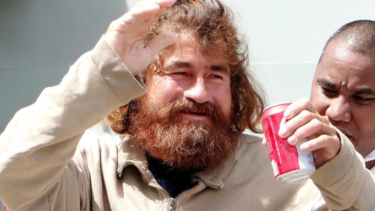 Man Who Claims to Have Survived Months Adrift Joins Pantheon of Famous ...