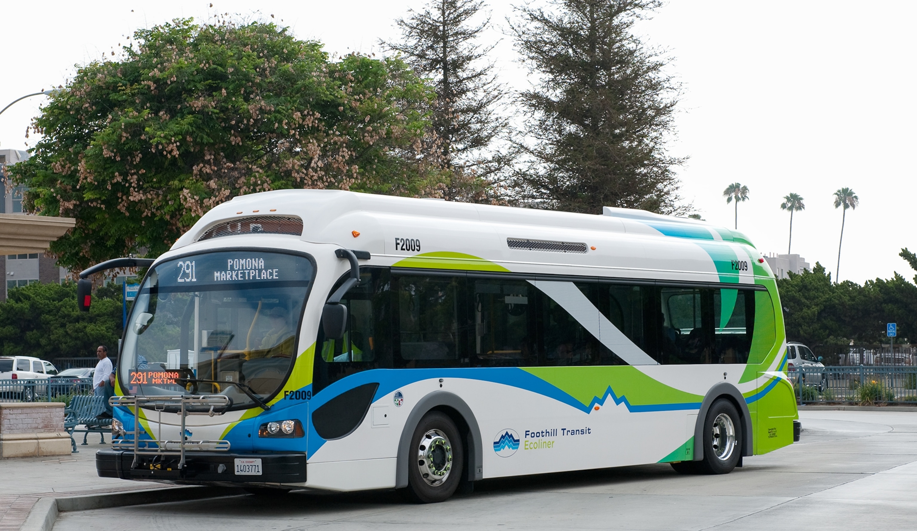 Tesla for the Masses: Electric, Fuel Cell Buses Take Off | National ...