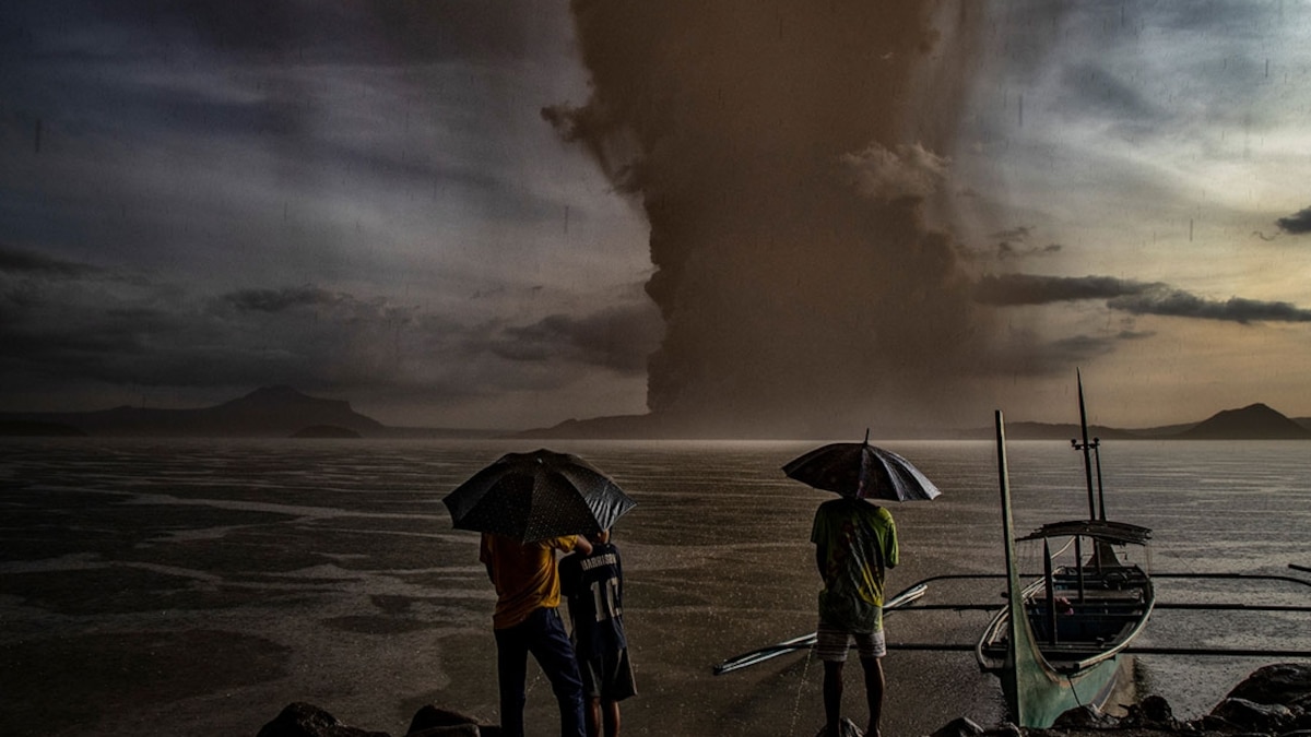 What is it like living alongside a volcano? | National Geographic