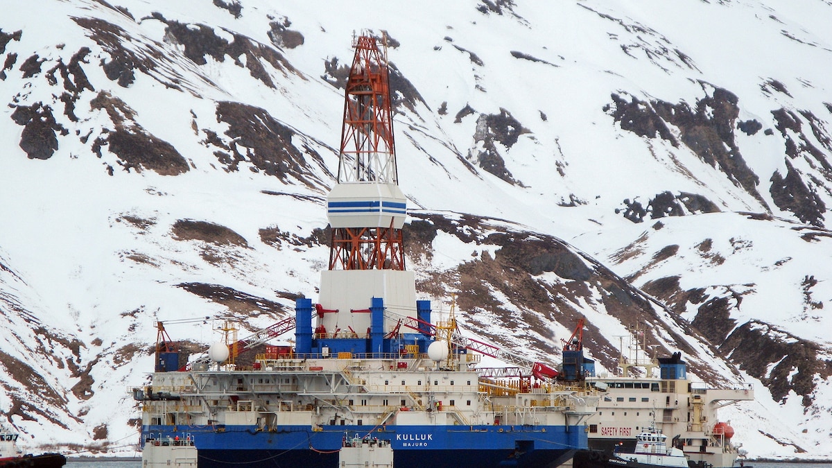 Coast Guard Blames Shell Risk-Taking in Kulluk Rig Accident | National ...