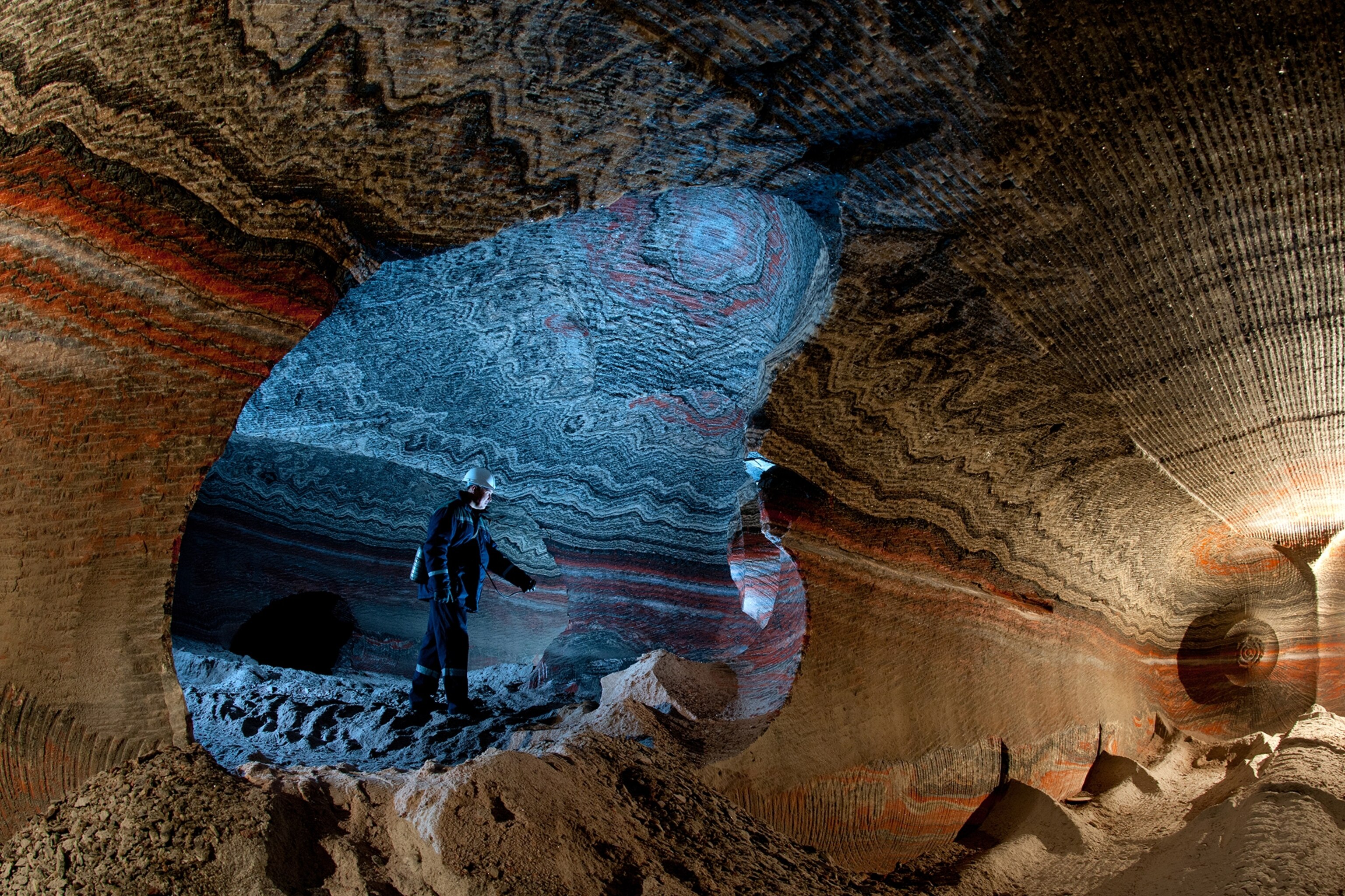 Get Lost in the Dark Beauty of a Russian Salt Mine