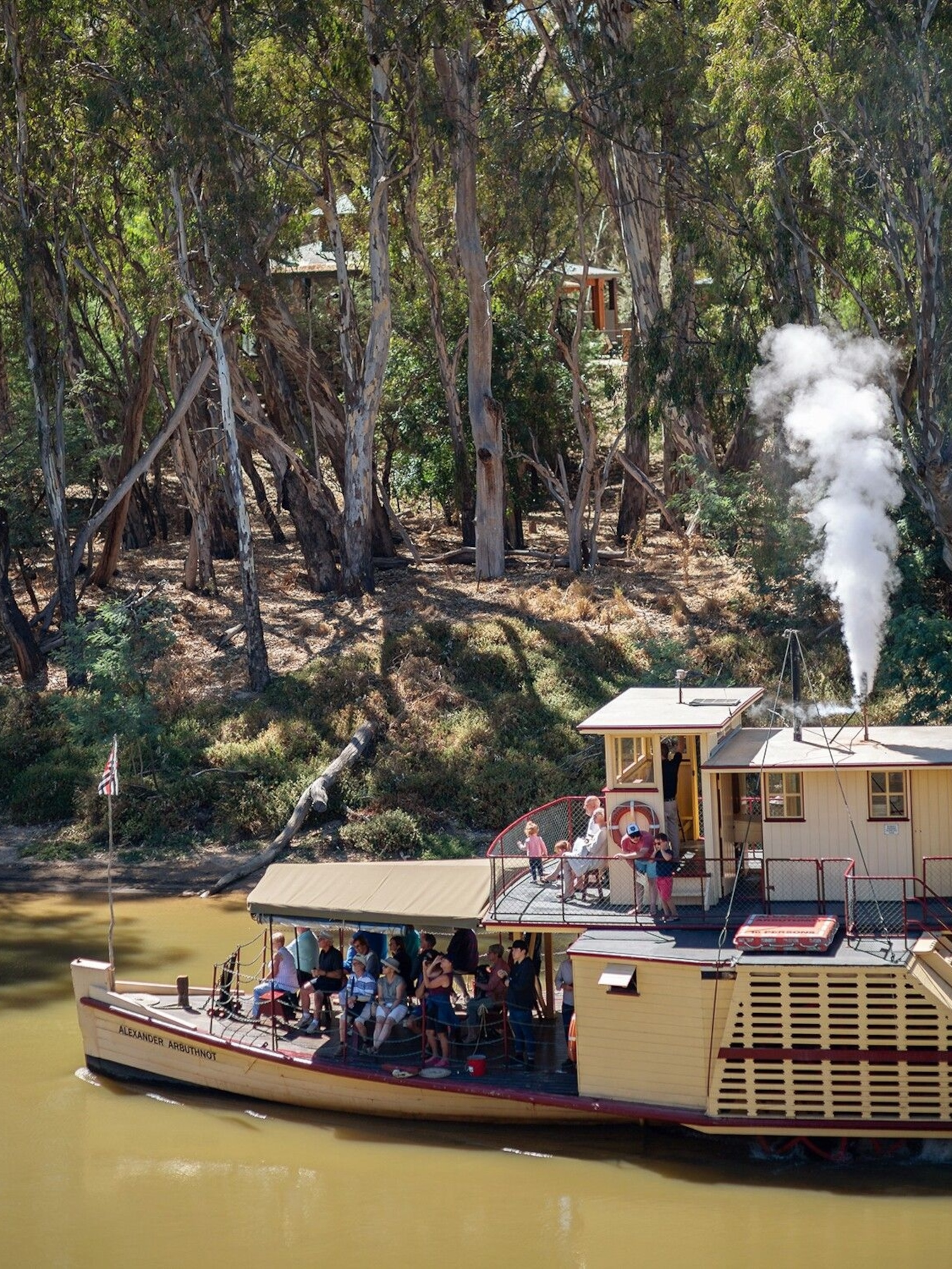 Tracing the story of a nation along southern Australia's winding Murray ...