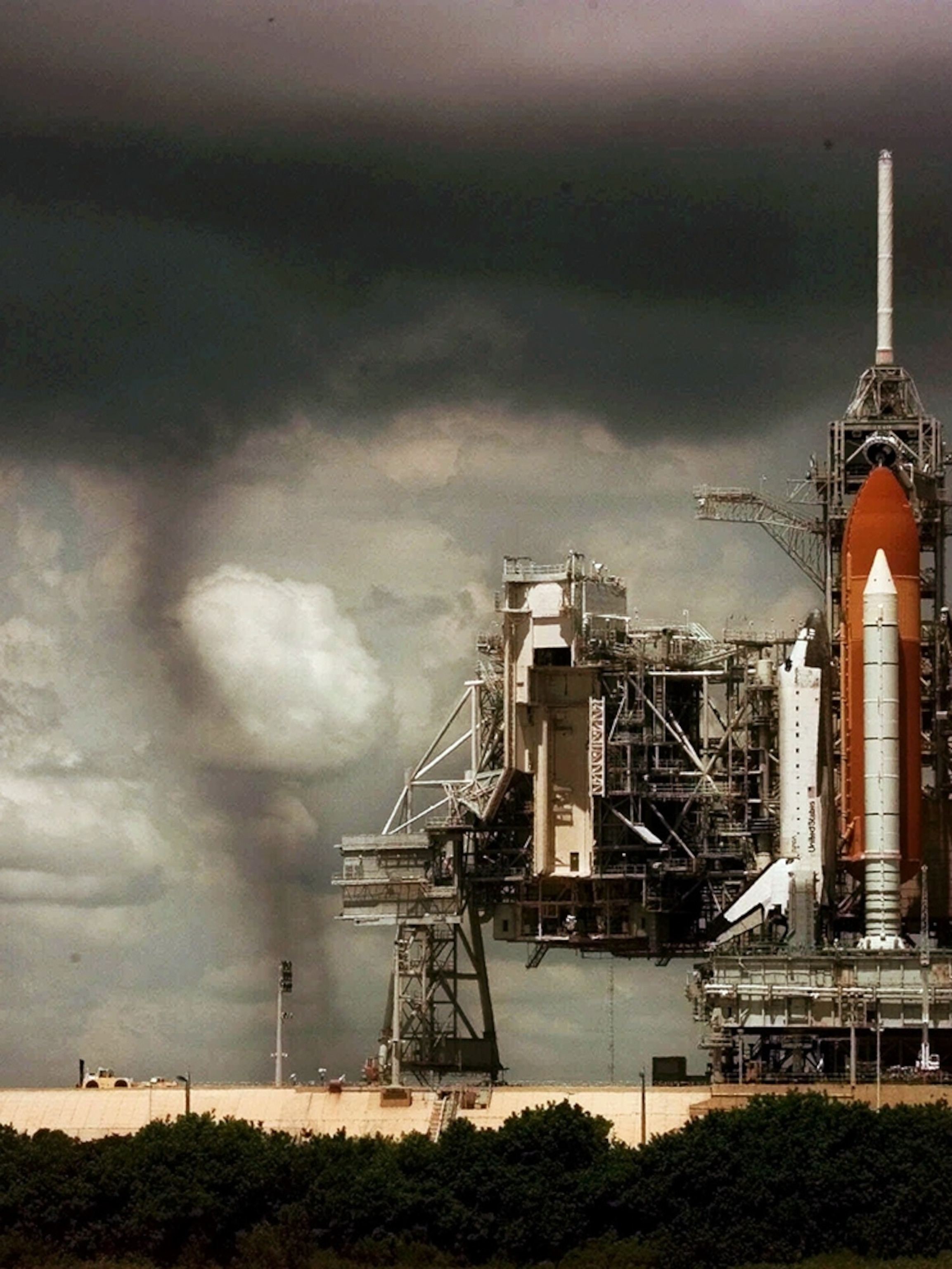 The Most Unforgettable Space Shuttle Pictures