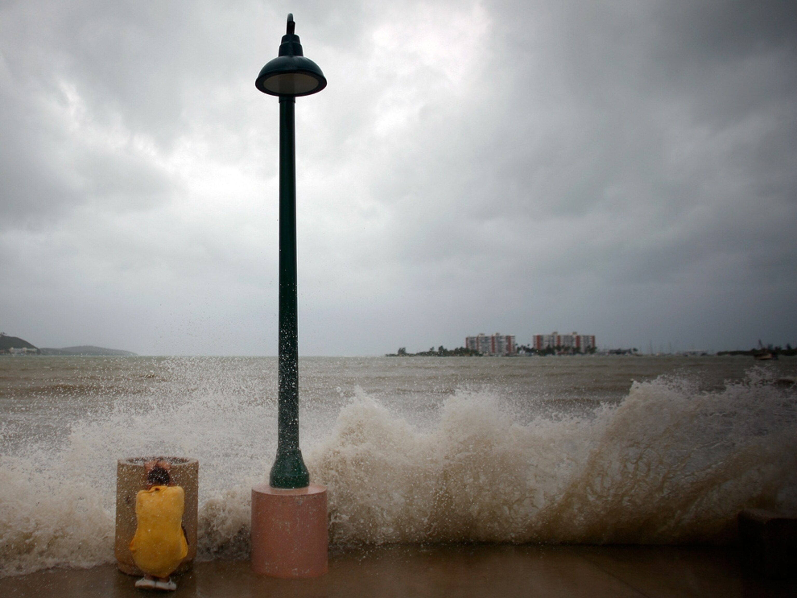 Hurricane Earl May Skim N. Carolina as Strong Storm
