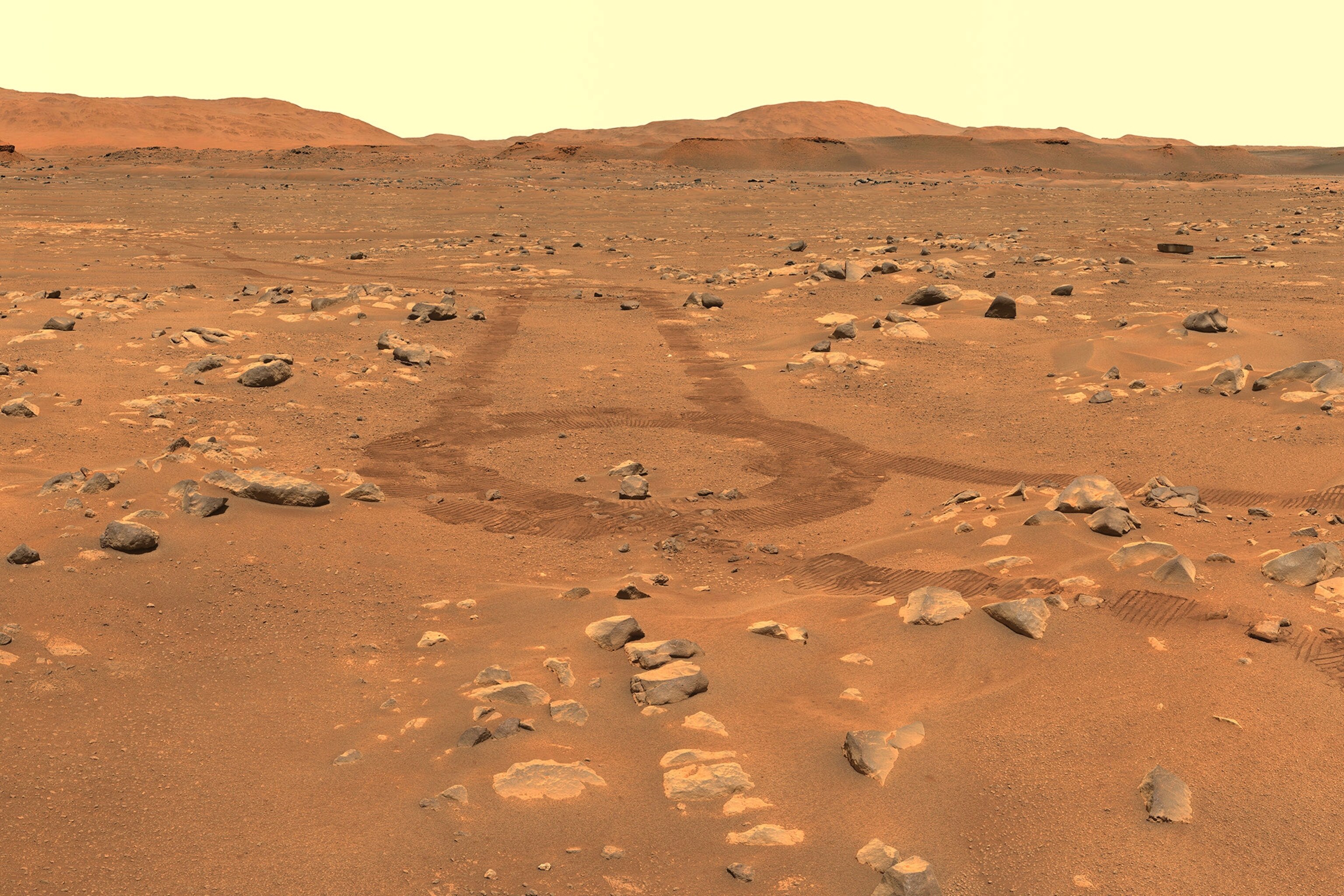 Mars rover takes big steps in its most important mission