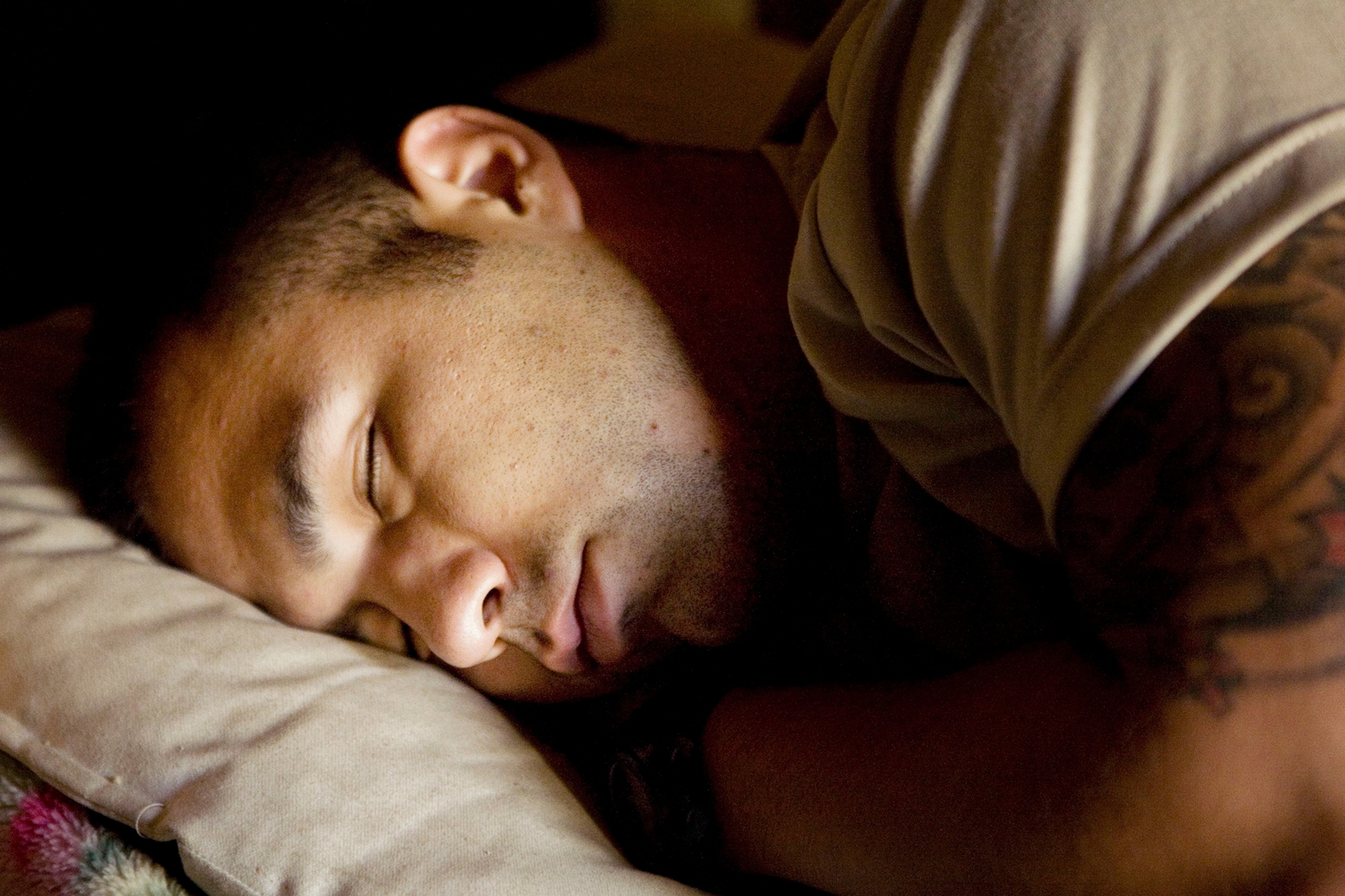 See How Soldiers Sleep in the Field