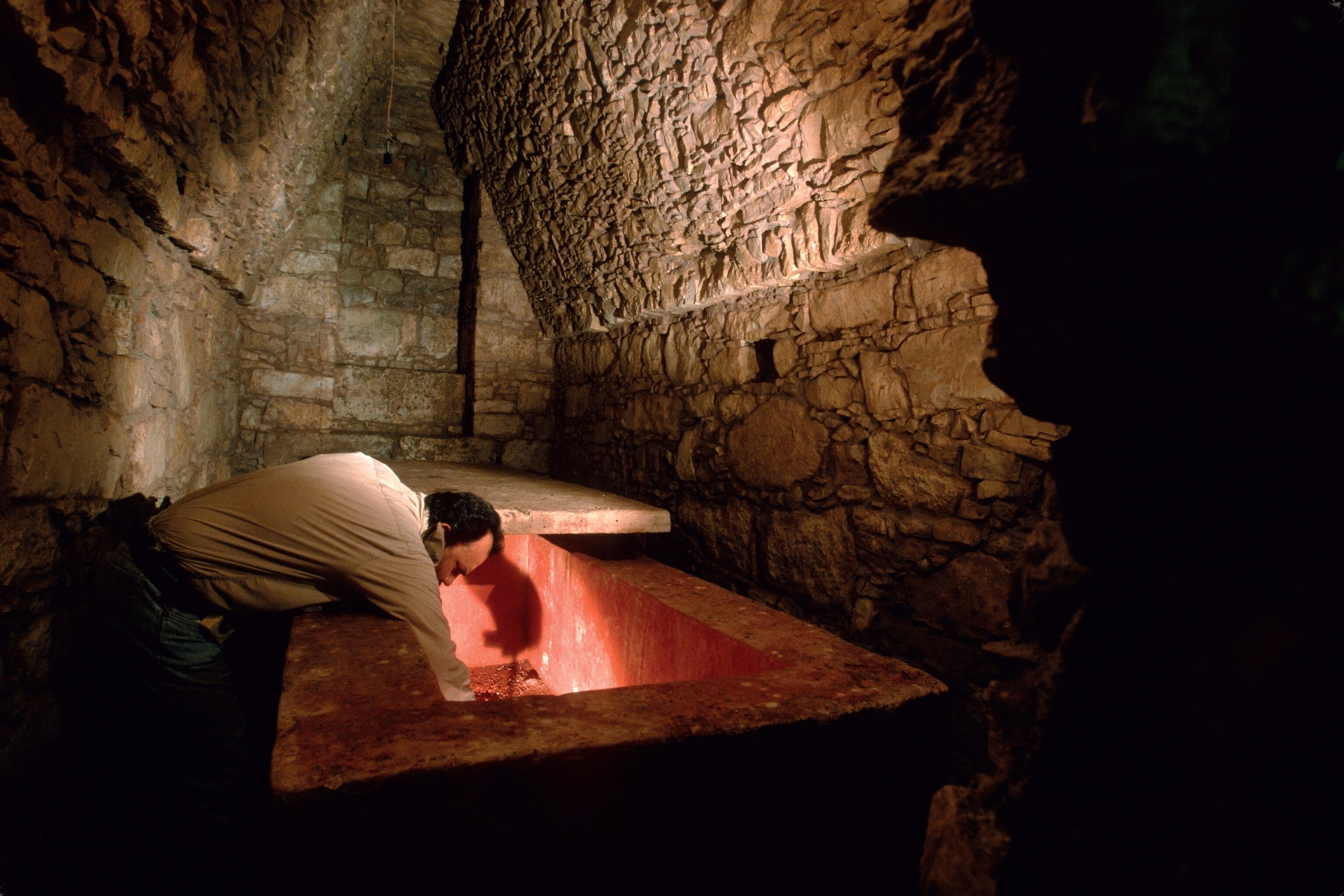 Maya Tomb of the Unknown Red Queen