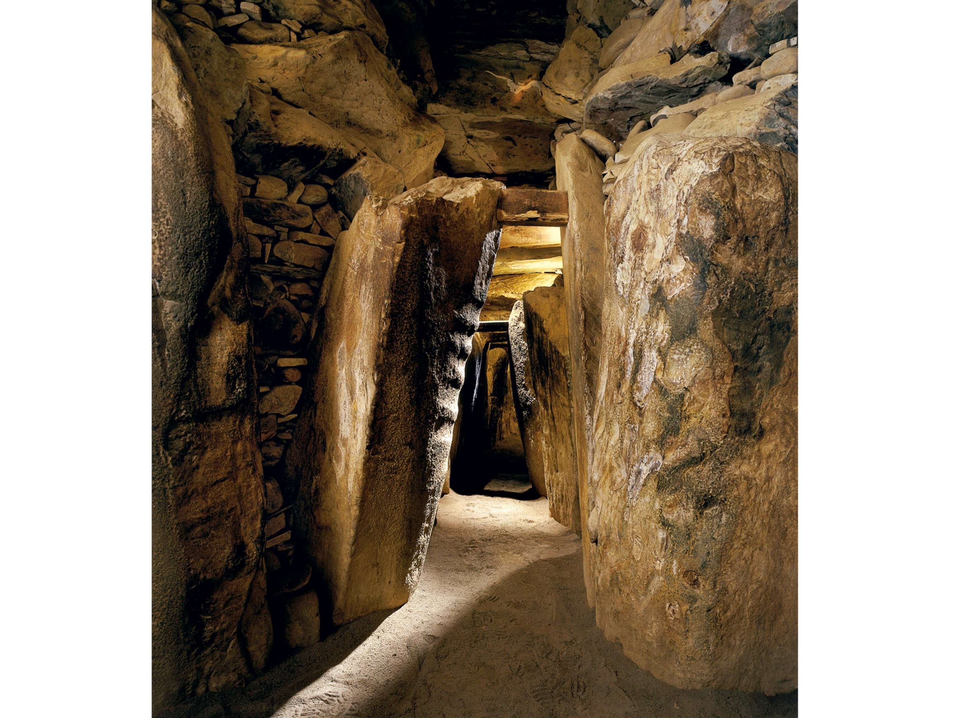 Europe’s Mighty Megaliths Mark the Winter Solstice