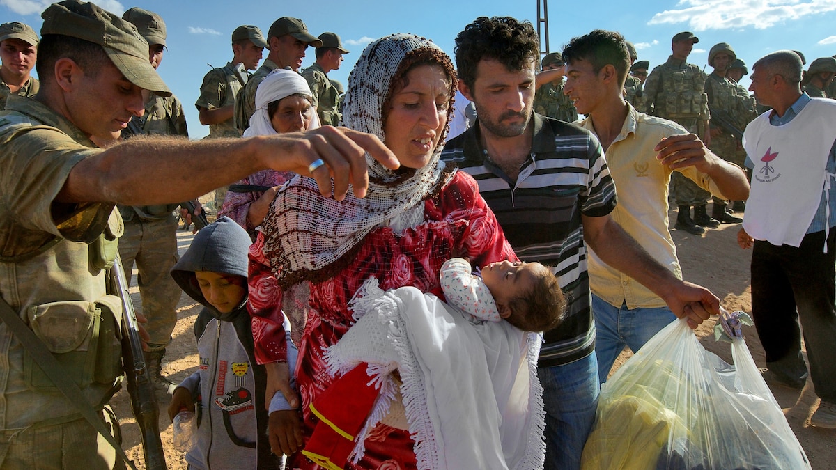 Refugee Flood Heightens Long-Standing Tensions Between Turks and Kurds ...