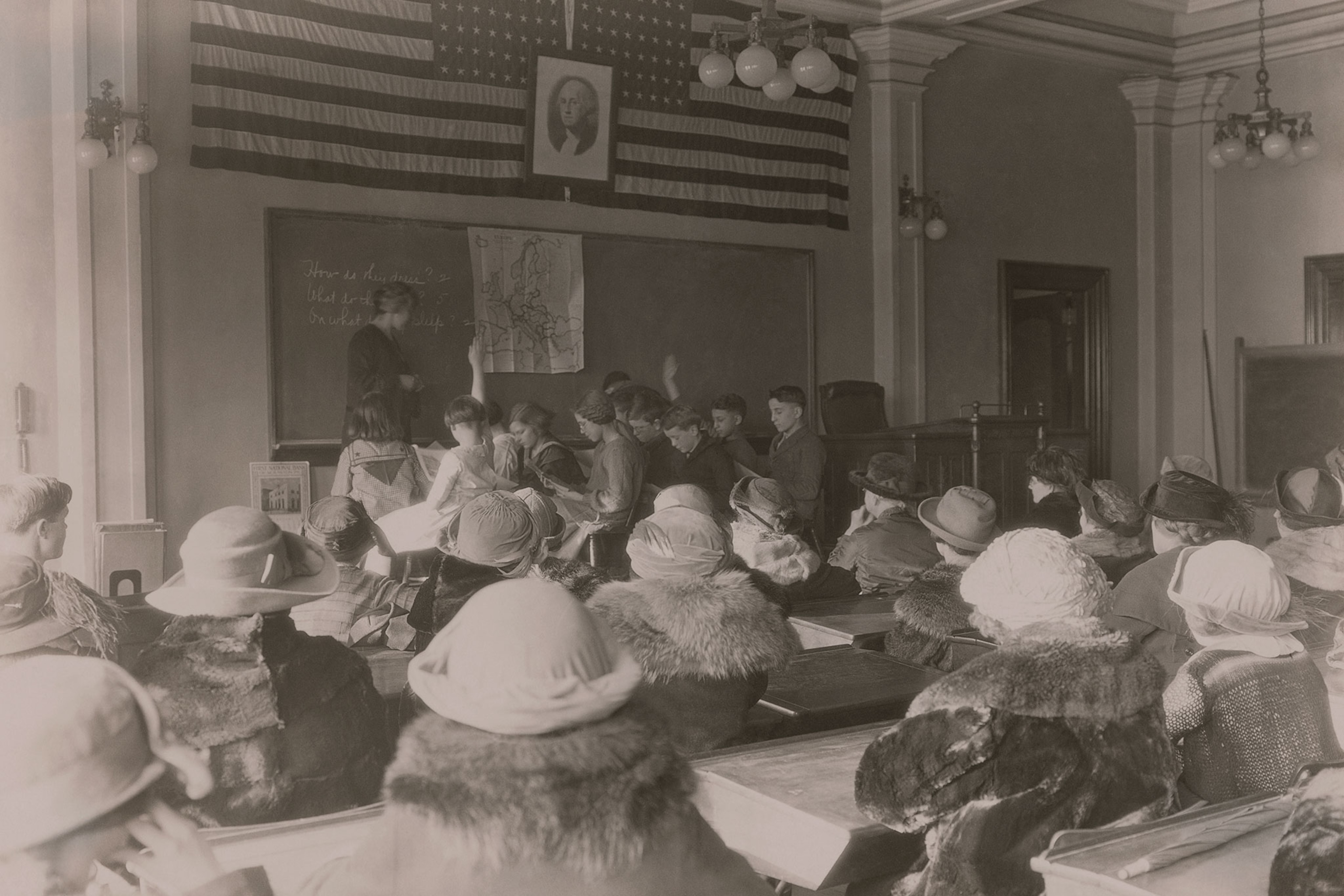 35 Vintage Pictures Celebrate School Around the World