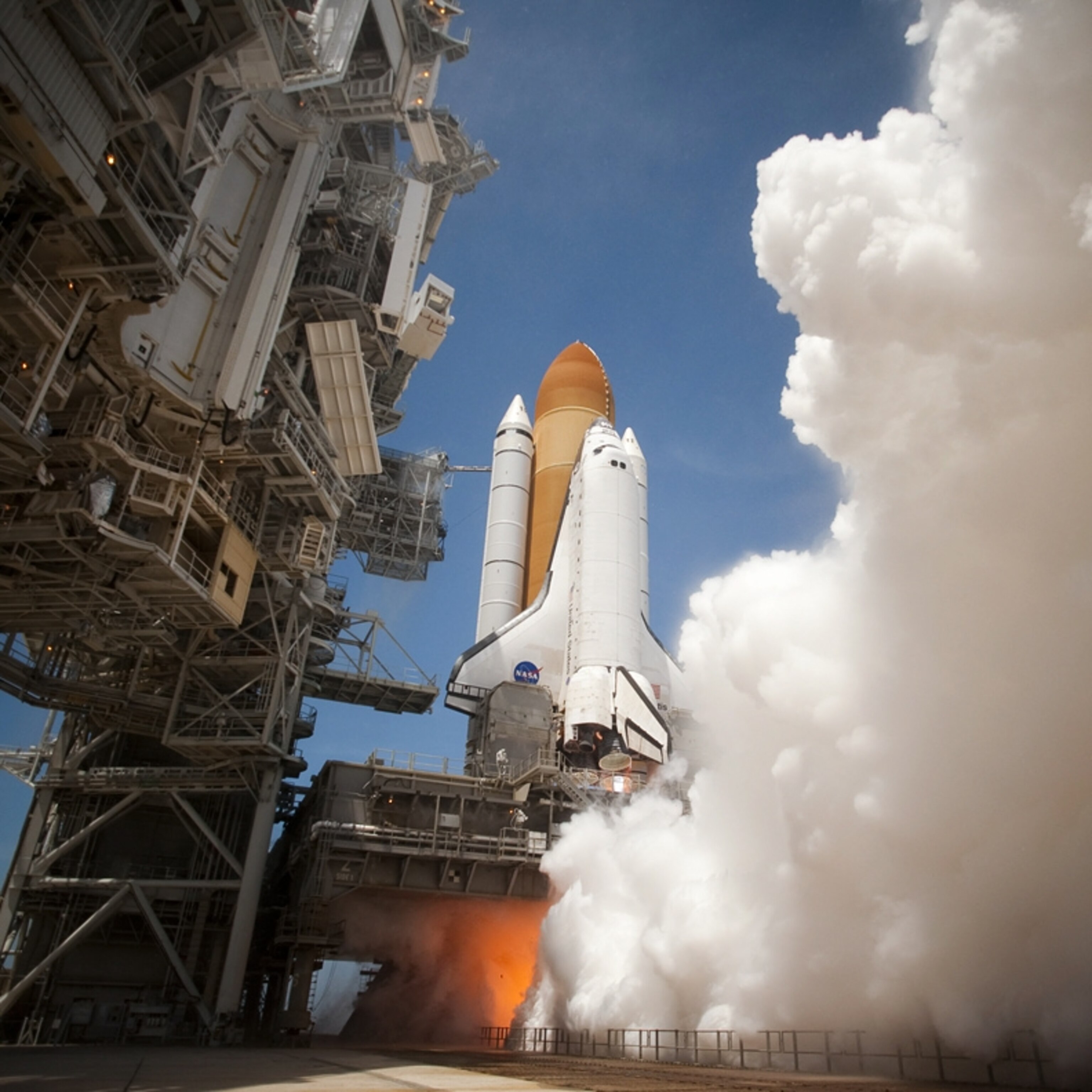 Space Shuttle Atlantis Ne