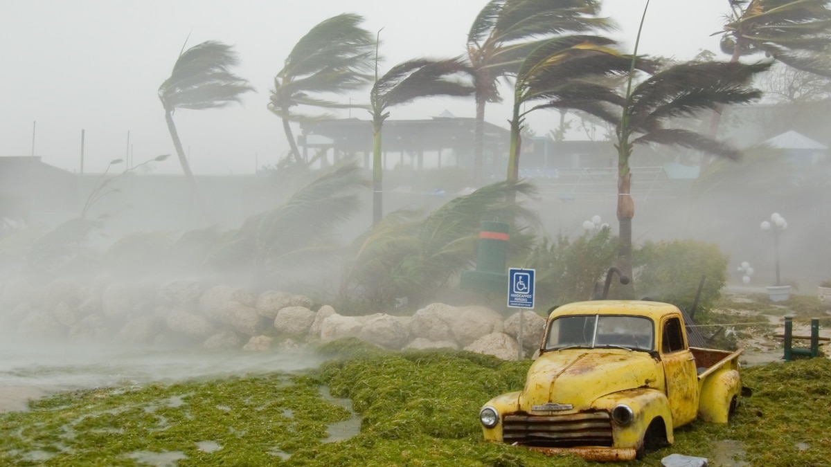 GPS Reveals Hurricane Wind Speeds | National Geographic