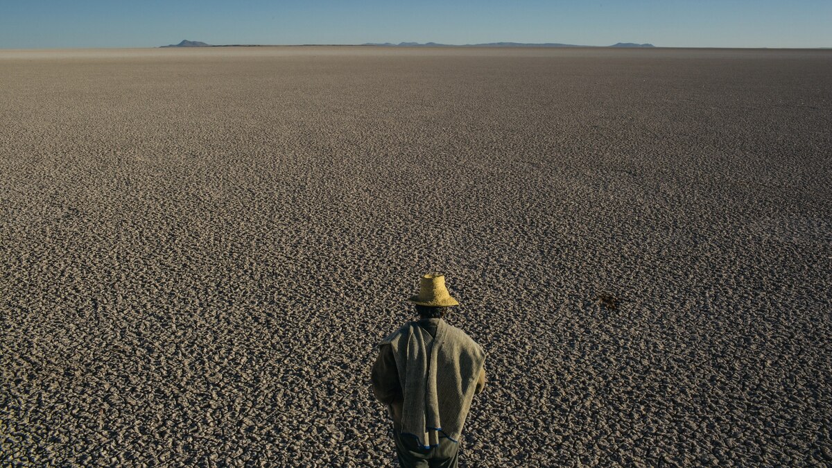 The Face of Water Shortages: A Lake That Serially Vanishes | National ...