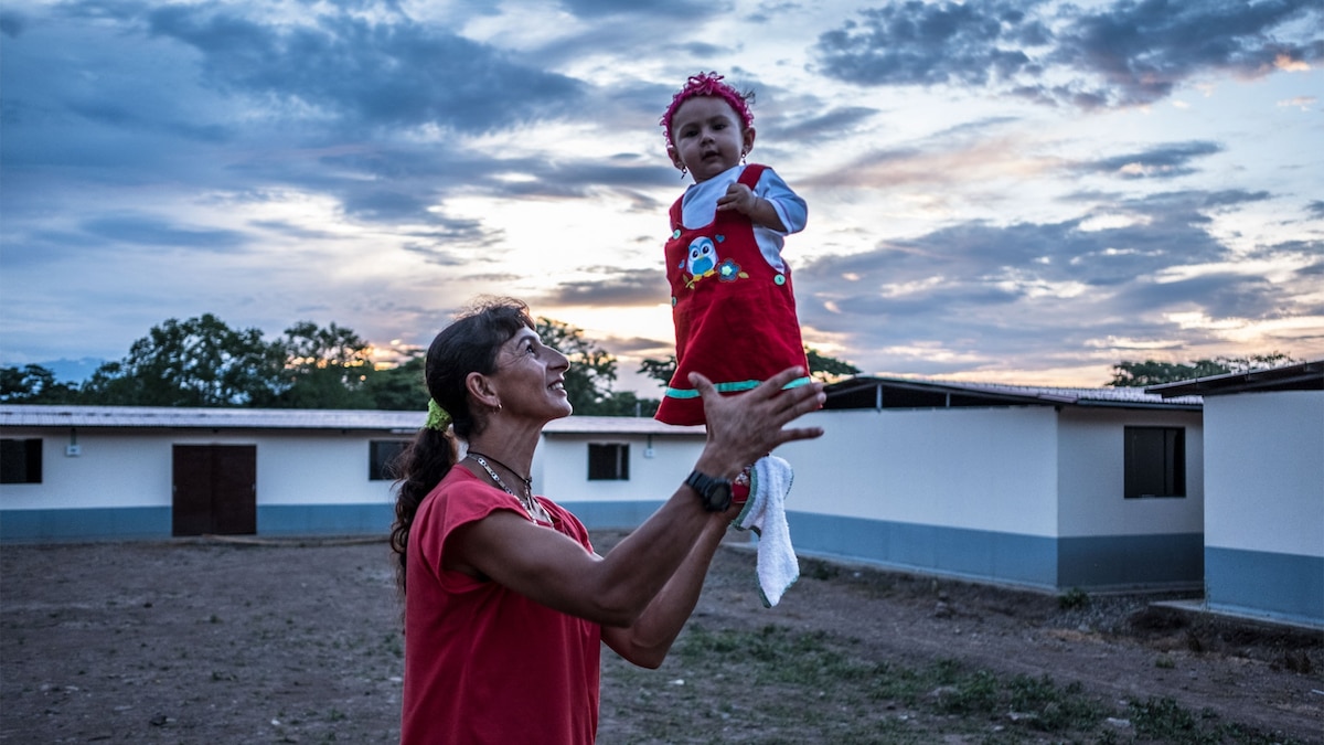 In Post-Conflict Colombia, a Former FARC Rebel Becomes a Mother ...