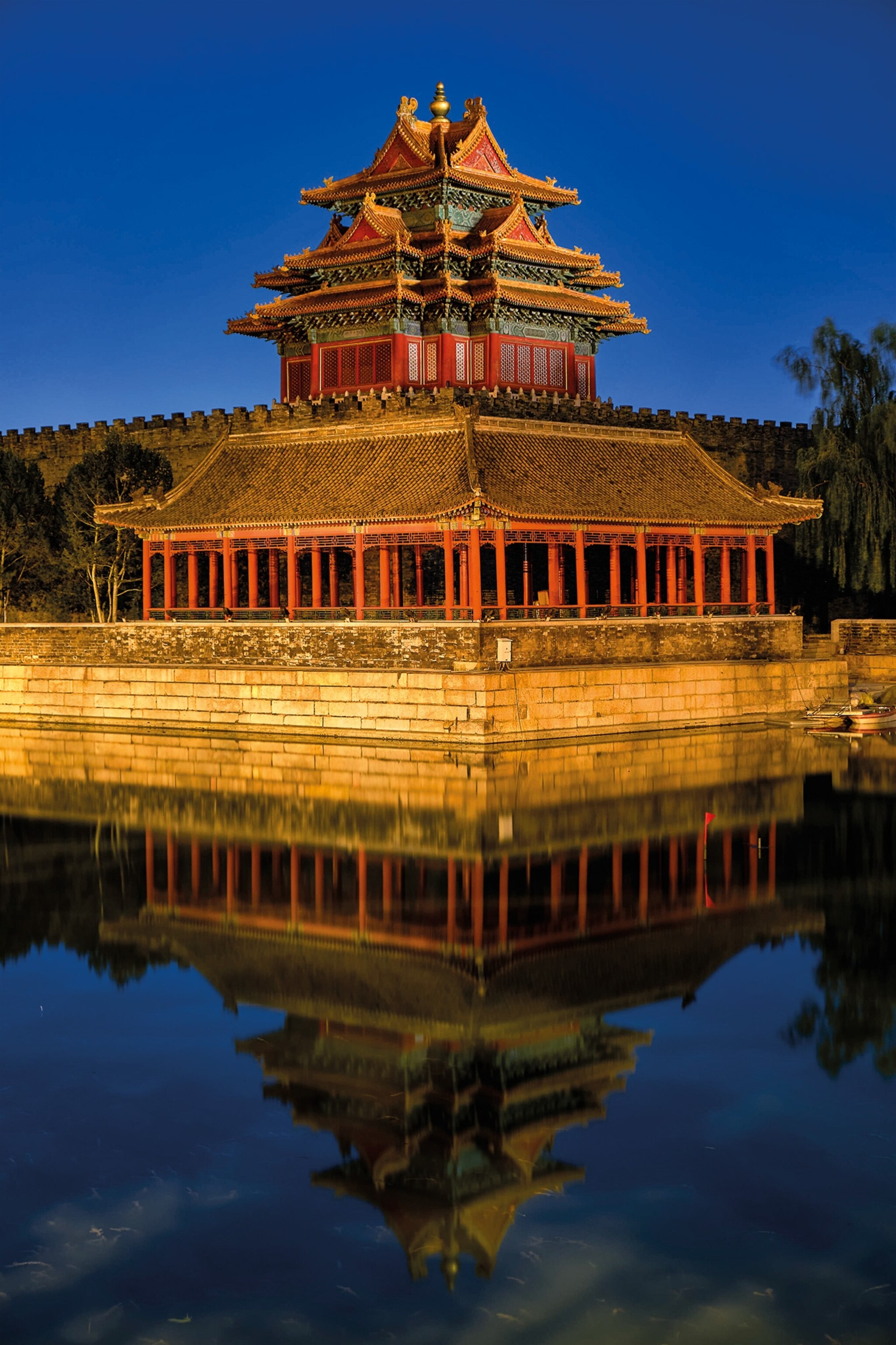 Go inside China's Forbidden City—domain of the emperor and his court ...