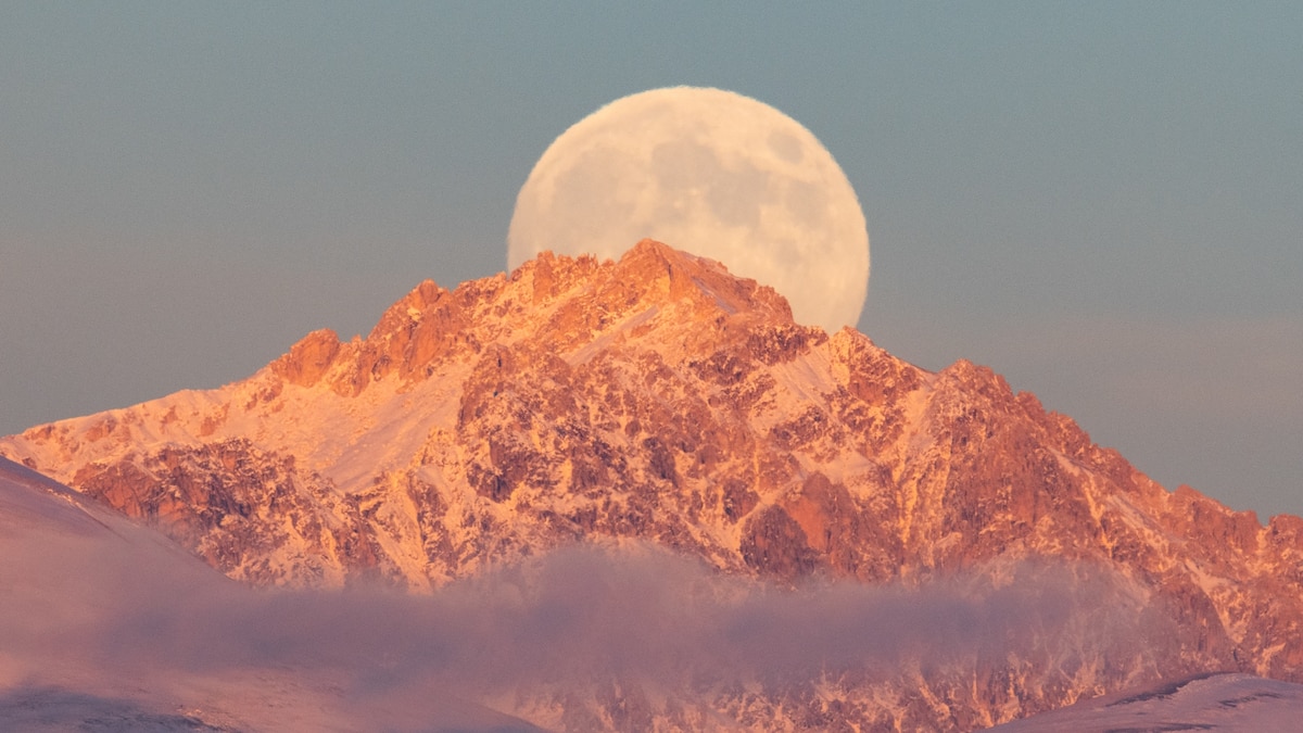 10 night sky events to see in November, from fiery meteor showers to a ...