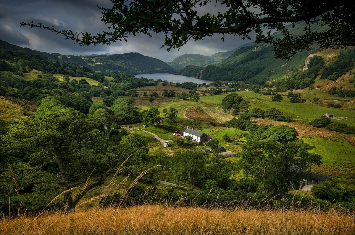 Why the mystique of Wales gave strength to a legendary writer
