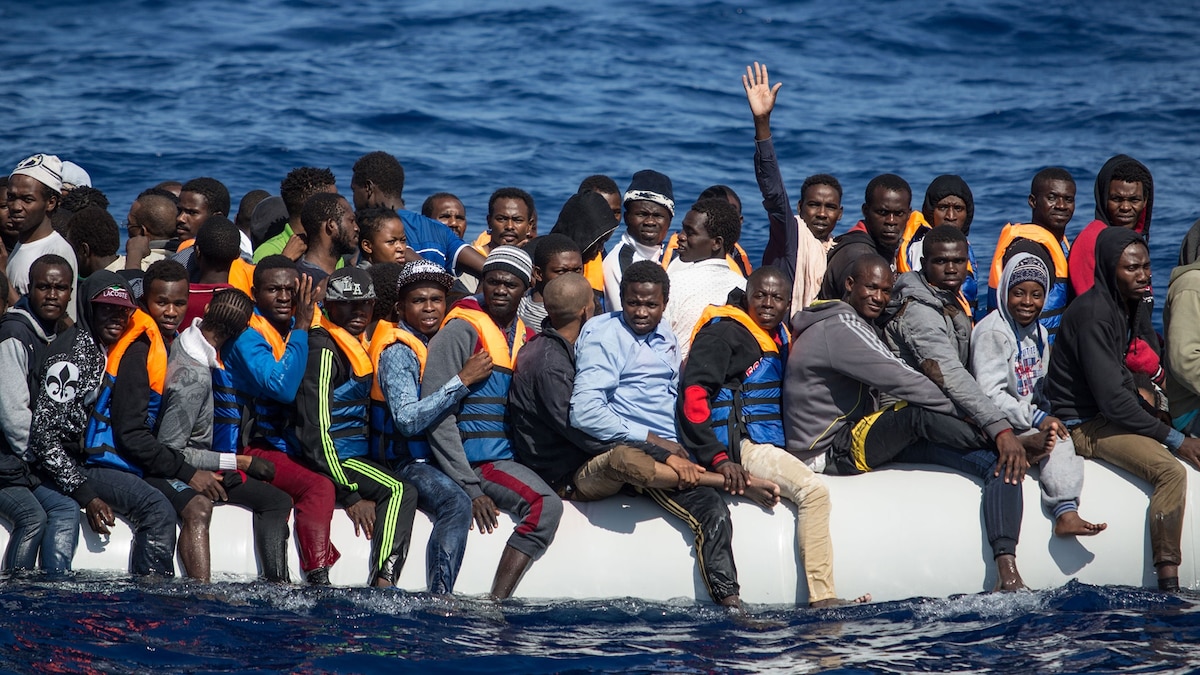 An Up-Close Look at Refugee Rescues on the Mediterranean | National ...