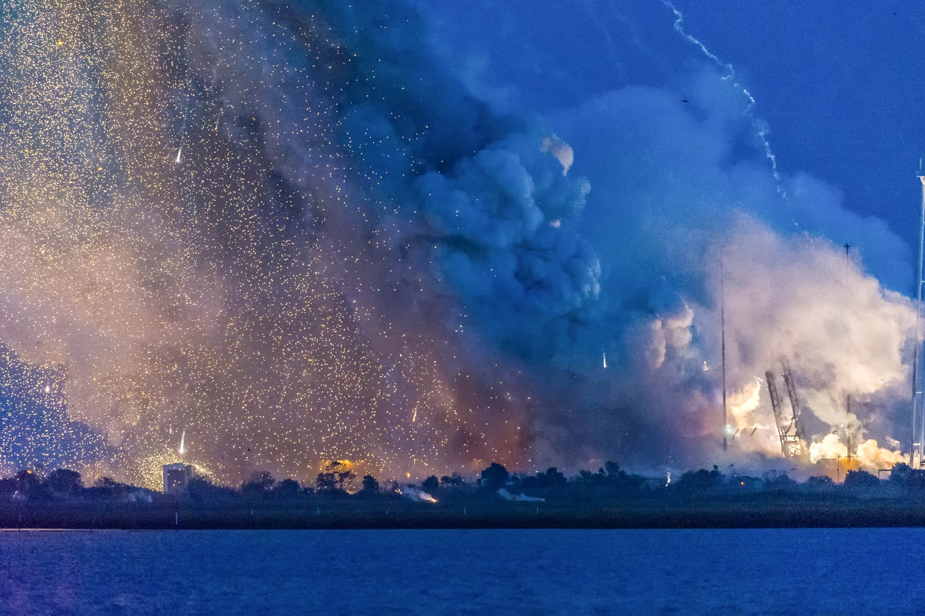 Week's Best Space Pictures: Antares Falls, Mars Mystifies, and the Sun ...