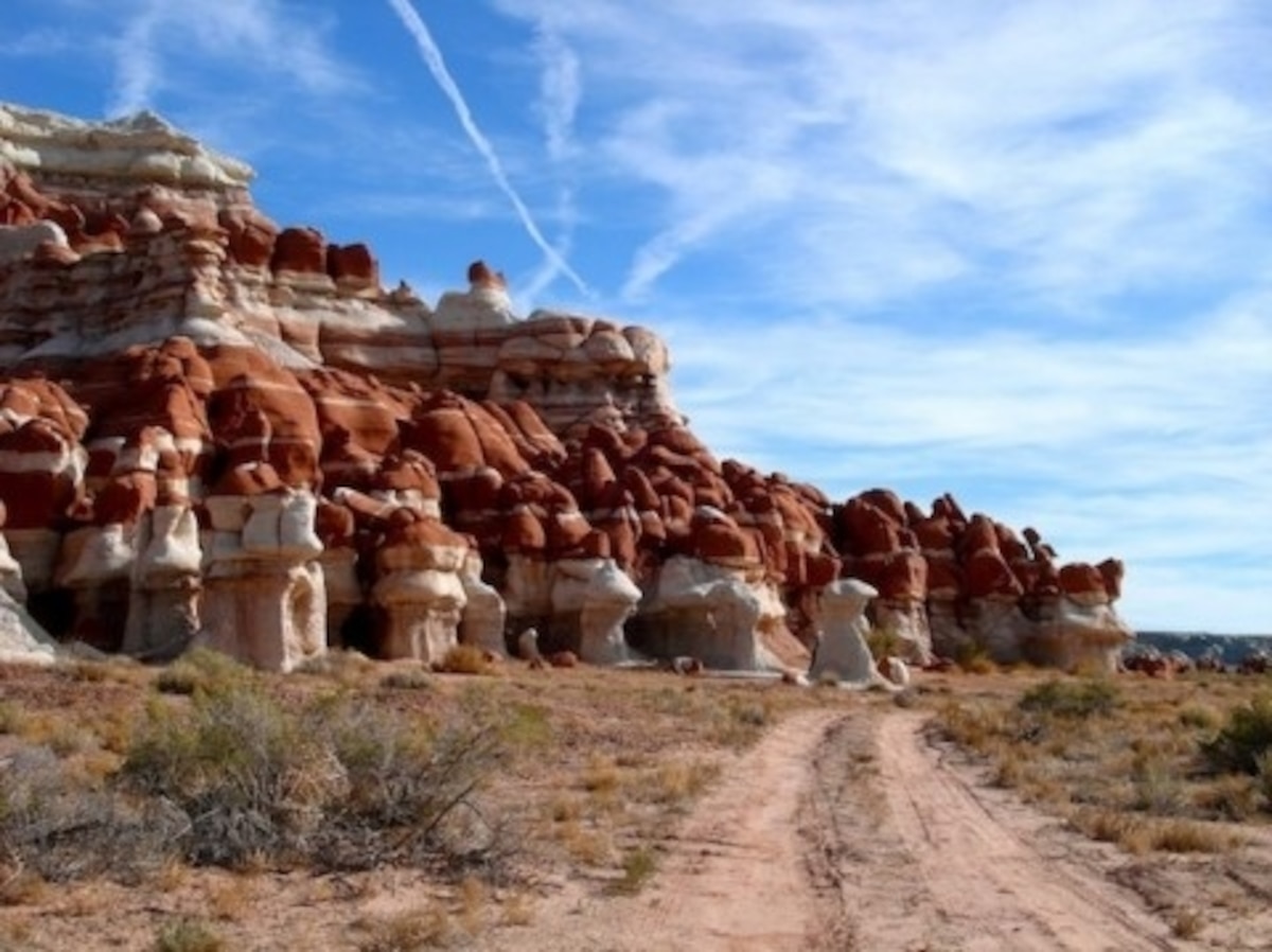 Tour Guide: Into Hopi Country