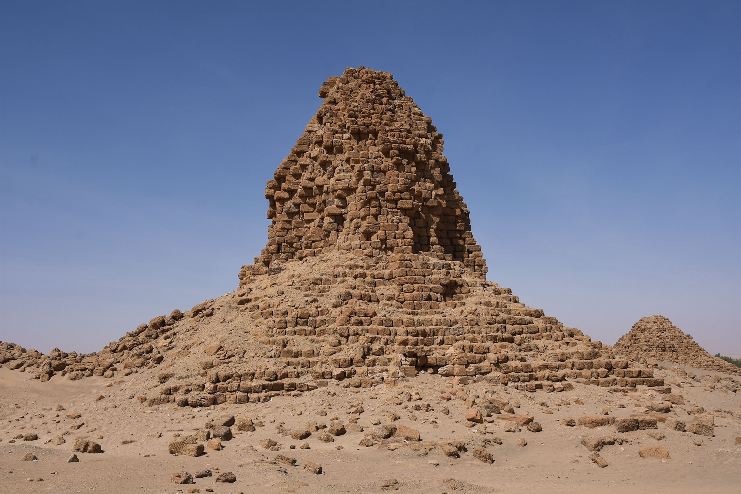 Dive beneath the pyramids of Sudan's black pharaohs