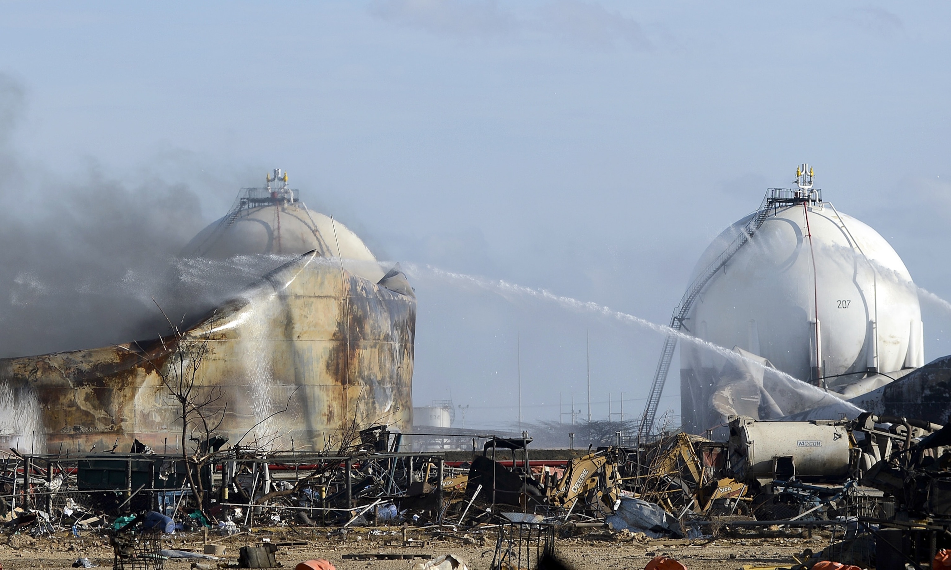 Venezuela's Amuay Refinery Under Scrutiny After Deadly Blaze | National ...