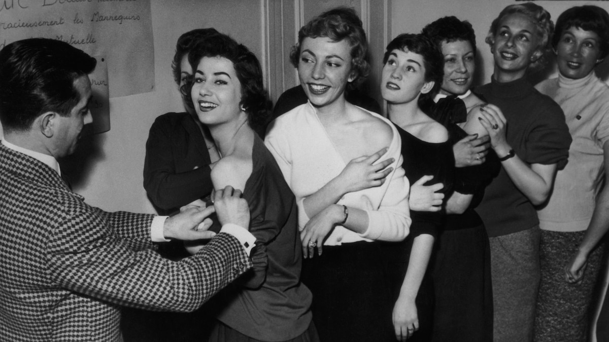 Why smallpox vaccines fell out of use—and what that means for monkeypox ...