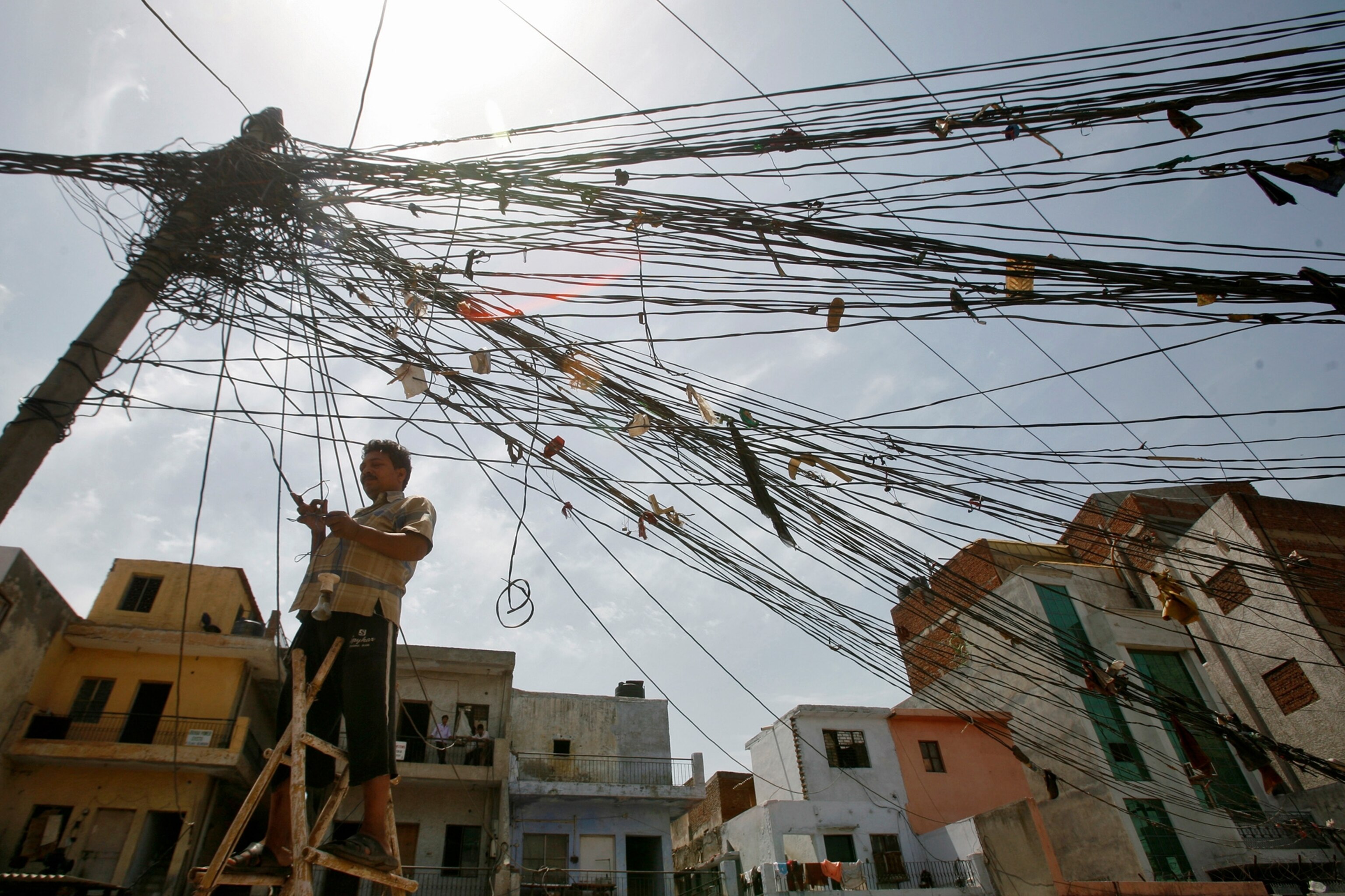 Pictures: India Power Outage Darkens Cities, Stops Trains