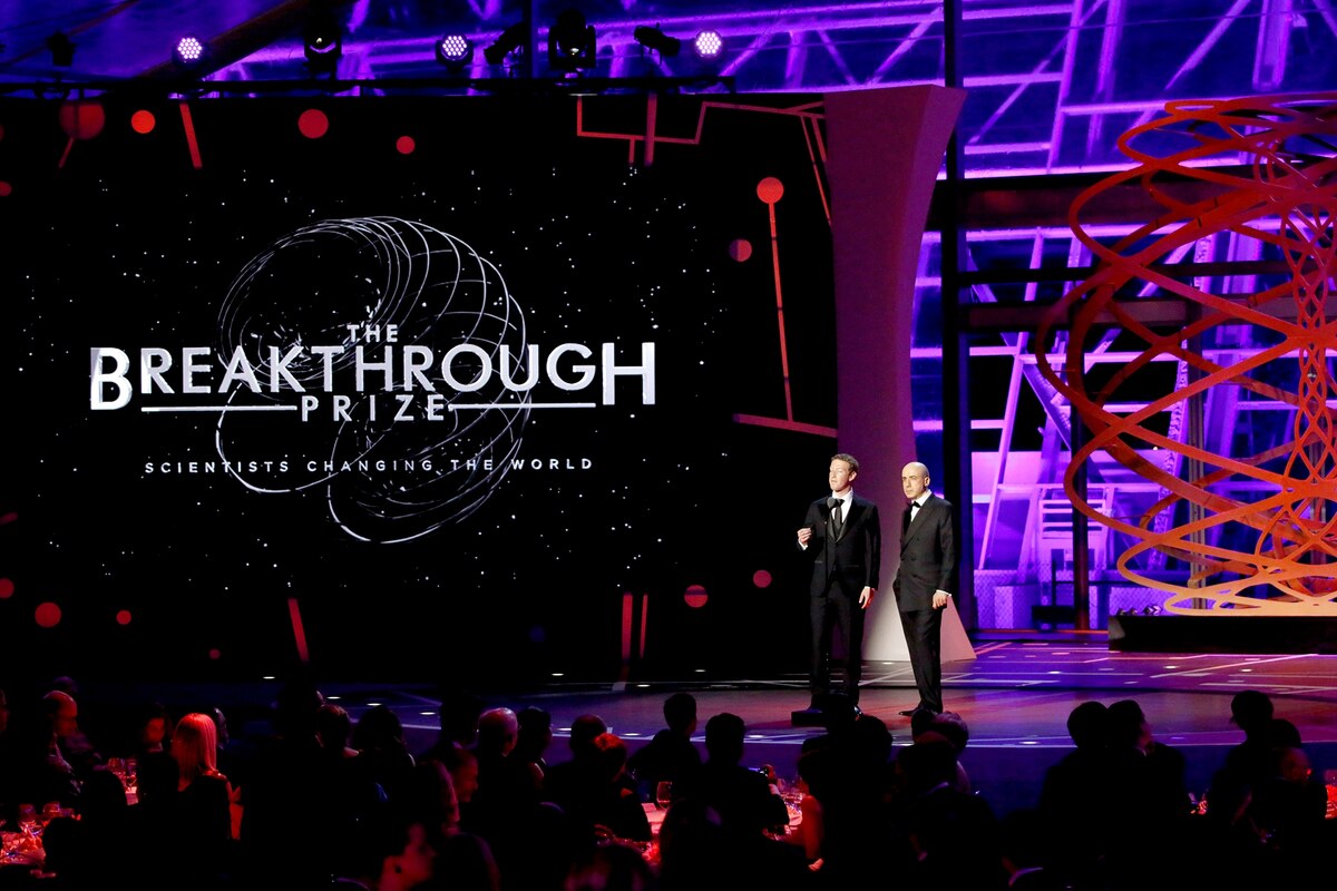 2019 Breakthrough Prizes honor cutting-edge science and math