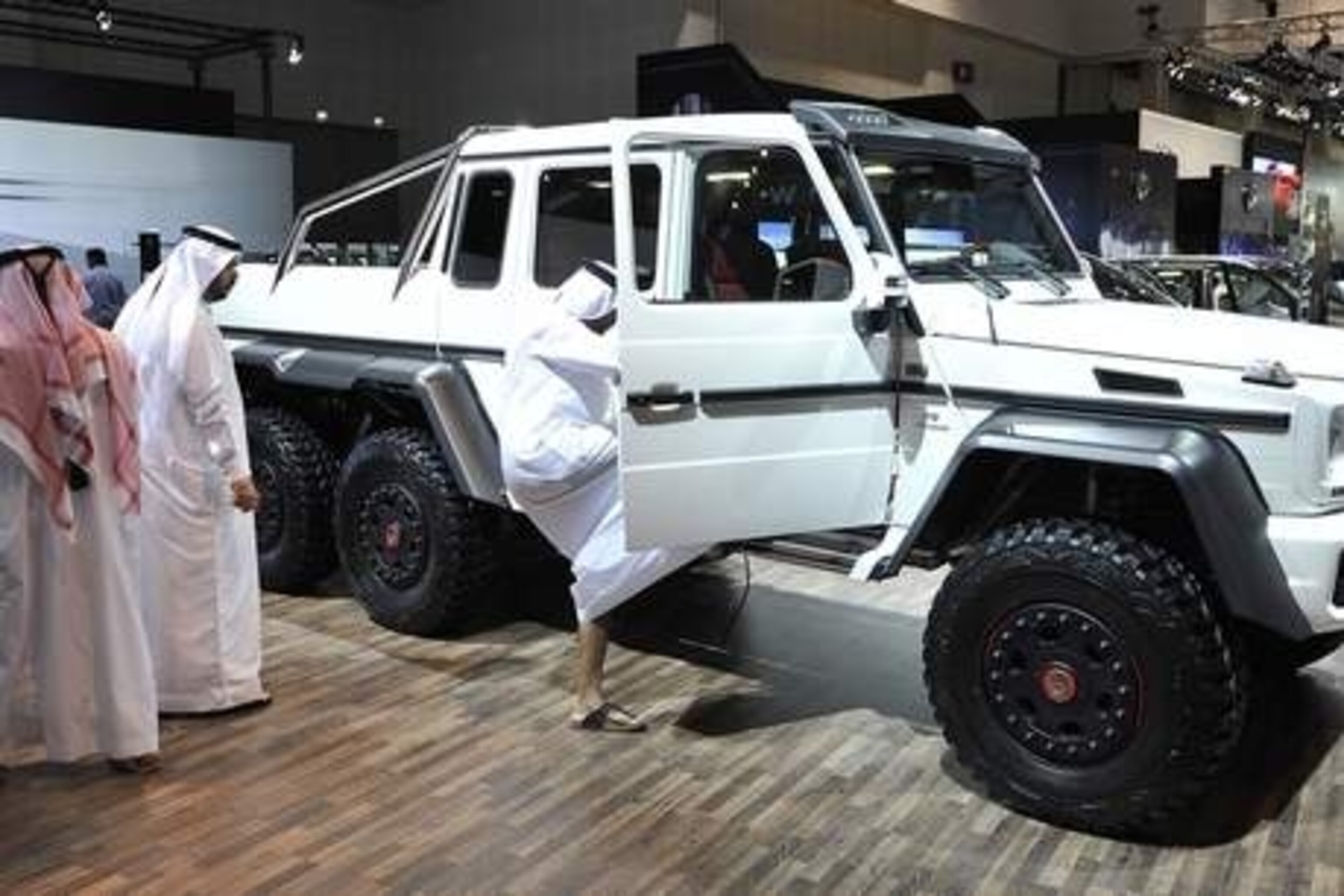 Real Headlines: Dubai Edition