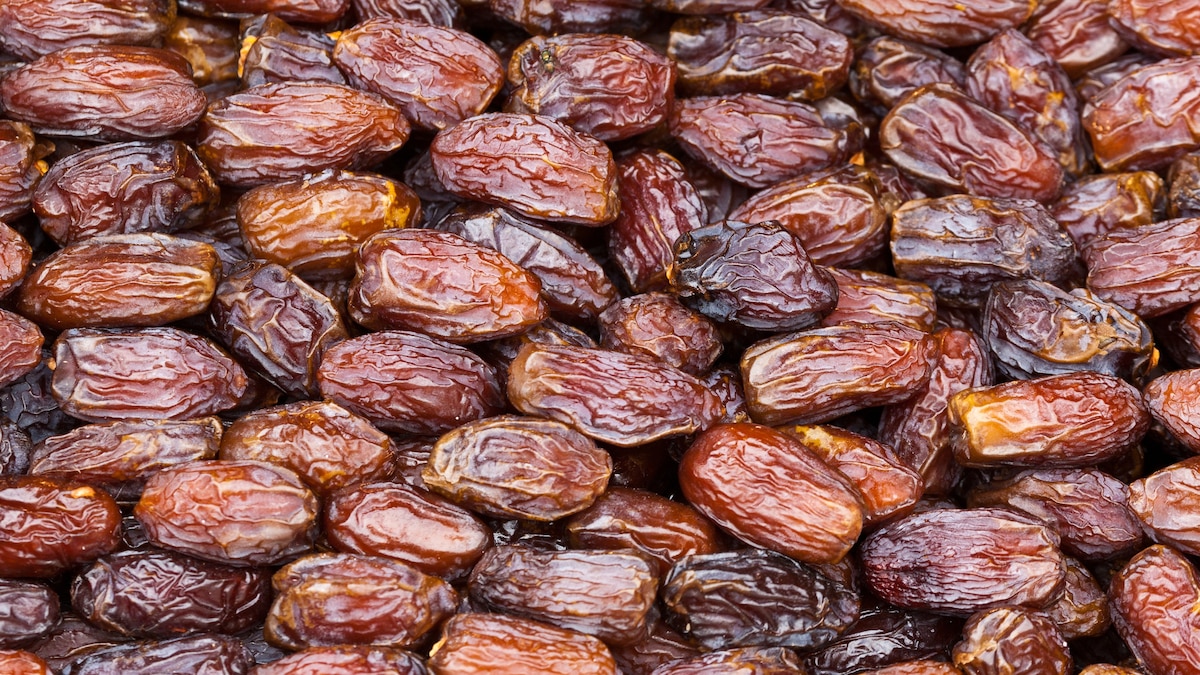 Dates: The Sticky History of a Sweet Fruit | National Geographic