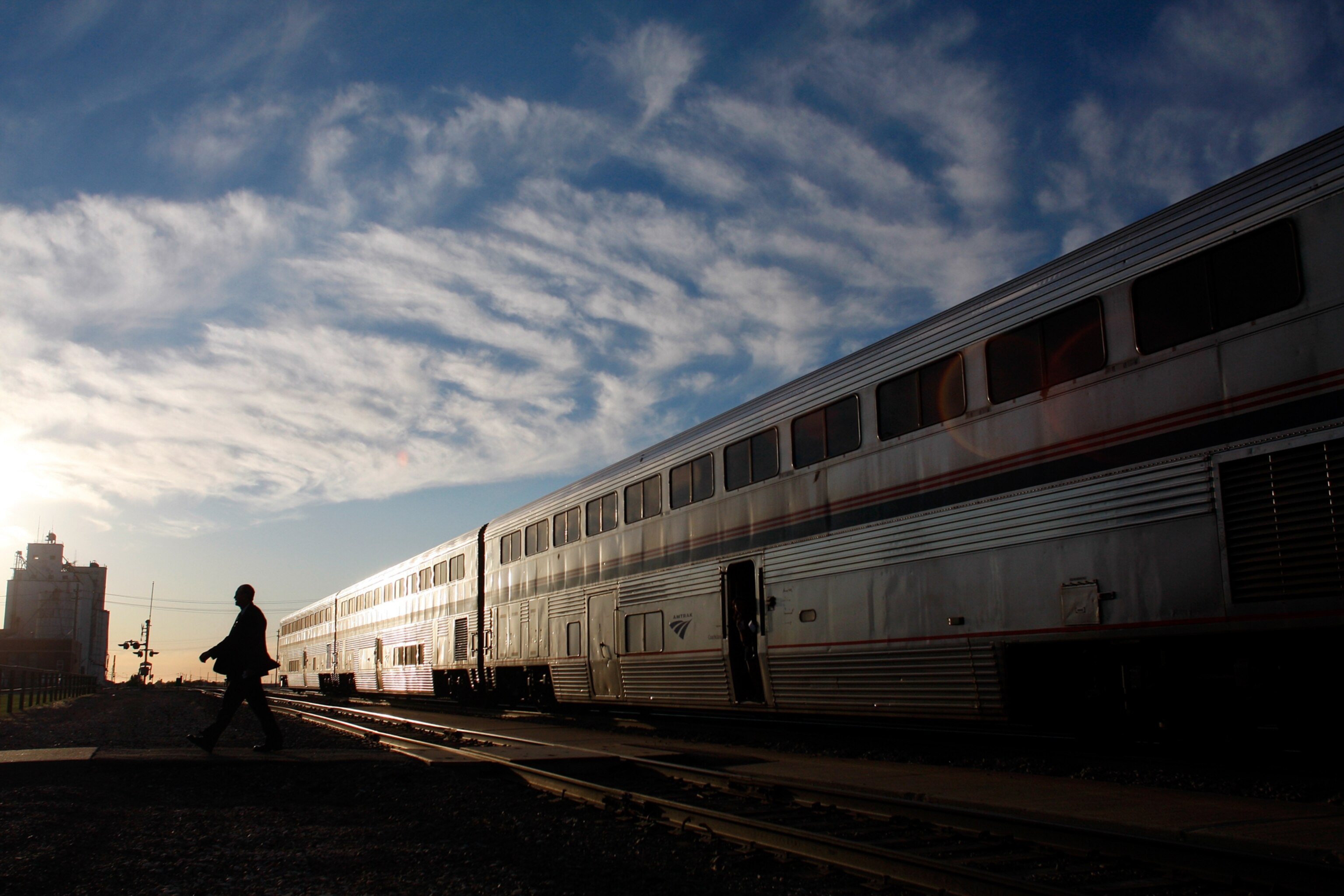 5 train trips for car-free weekends in North America