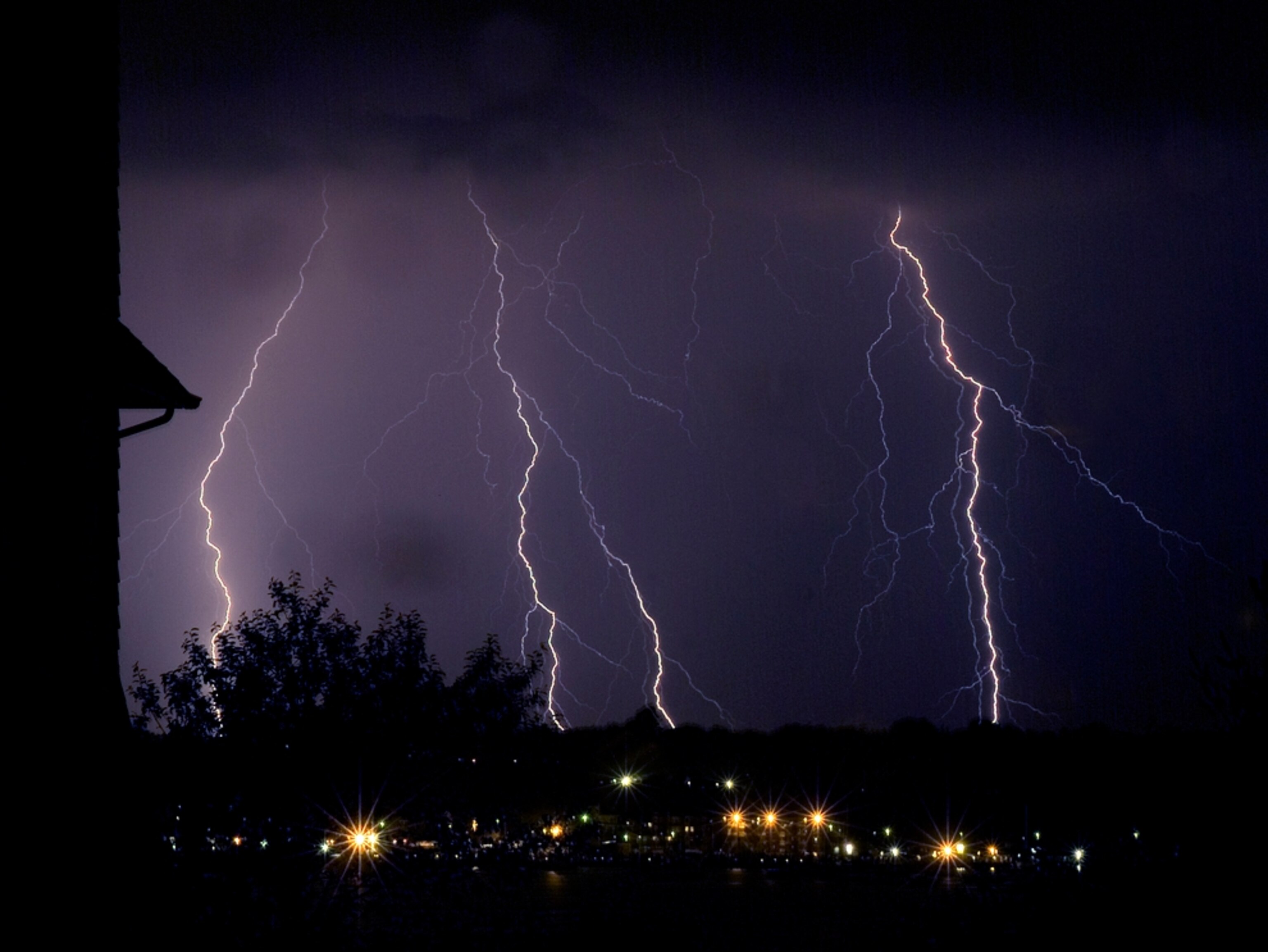 Natural Disasters -- Lightning Pictures -- National Geographic