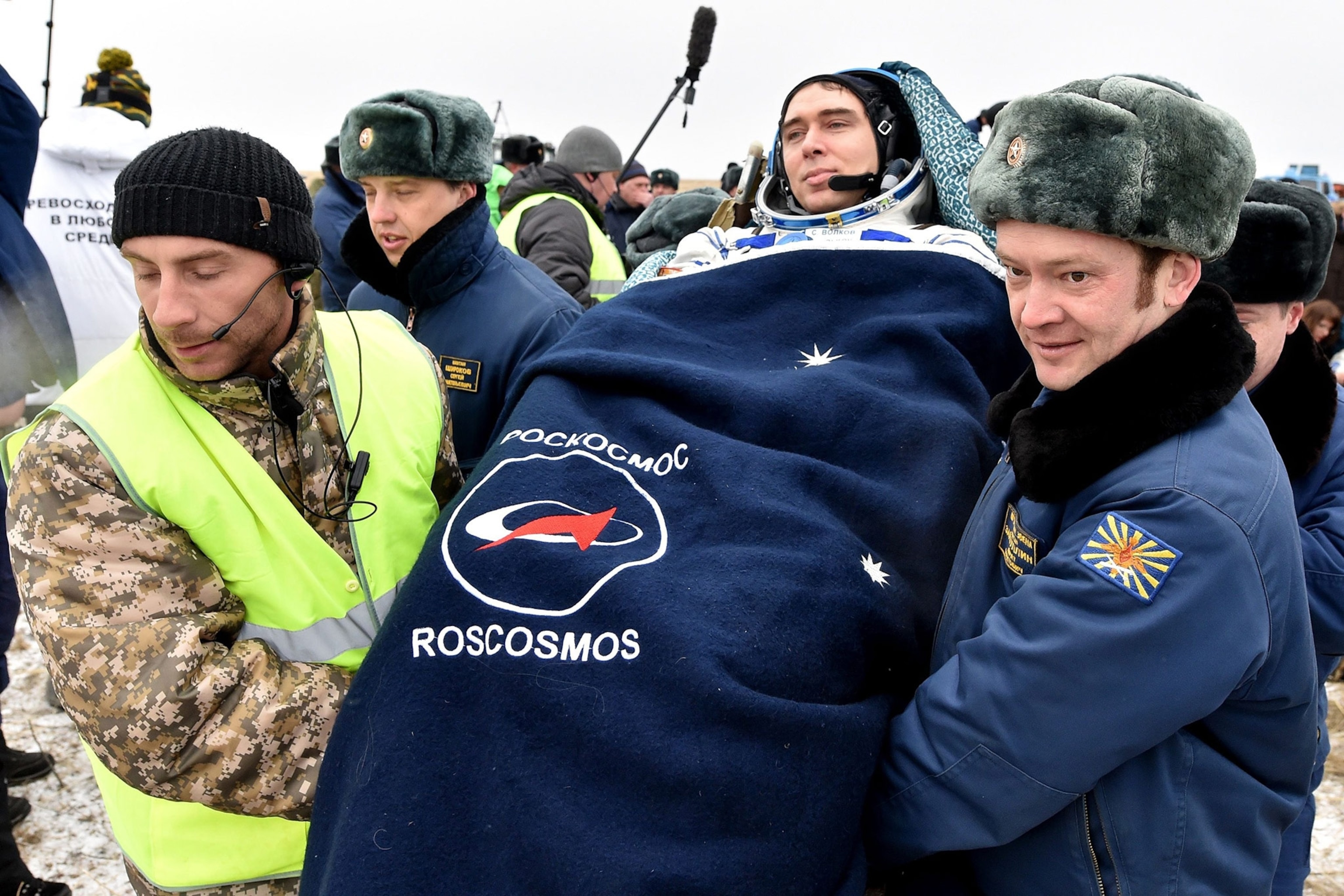 See Astronaut Scott Kelly’s Triumphant Return to Earth
