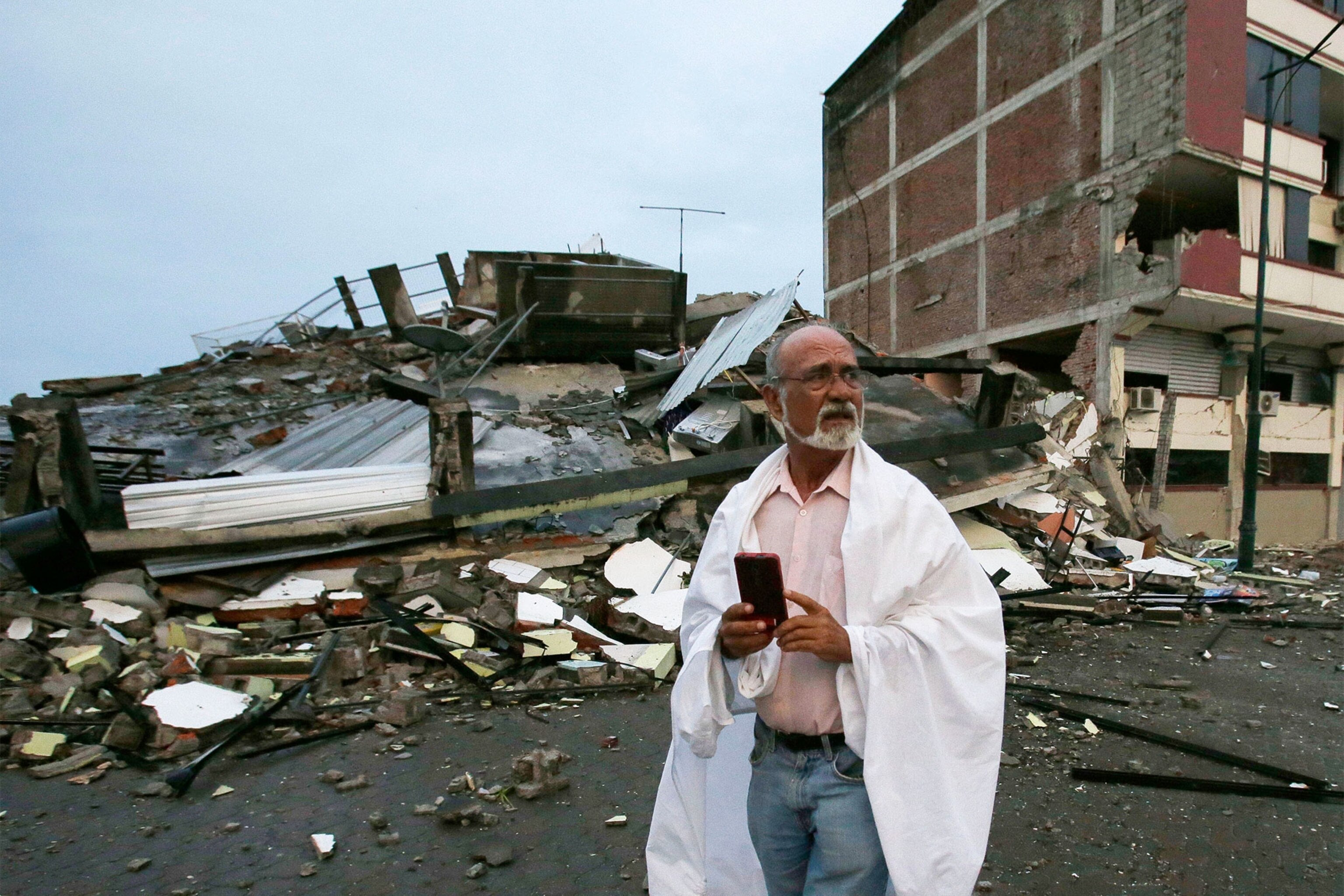 Ecuador's Deadly Earthquake in Pictures | National Geographic