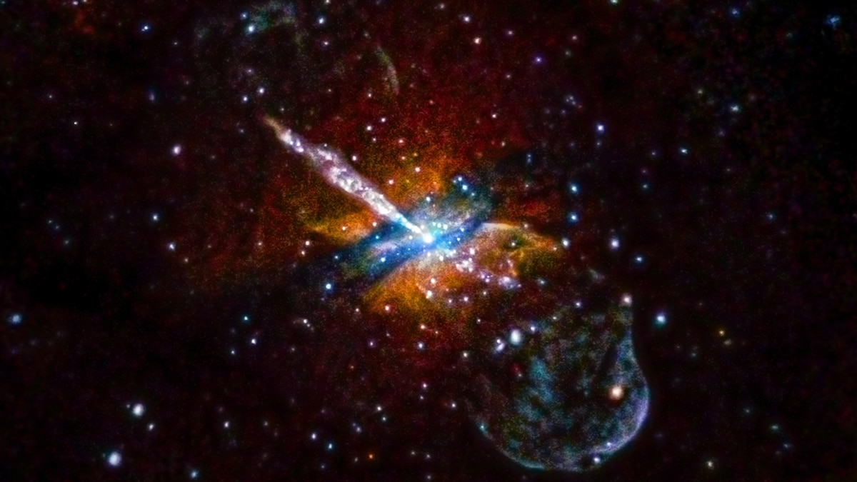 Week's Best Space Pictures: Black Hole Blasts and Cool Craters ...