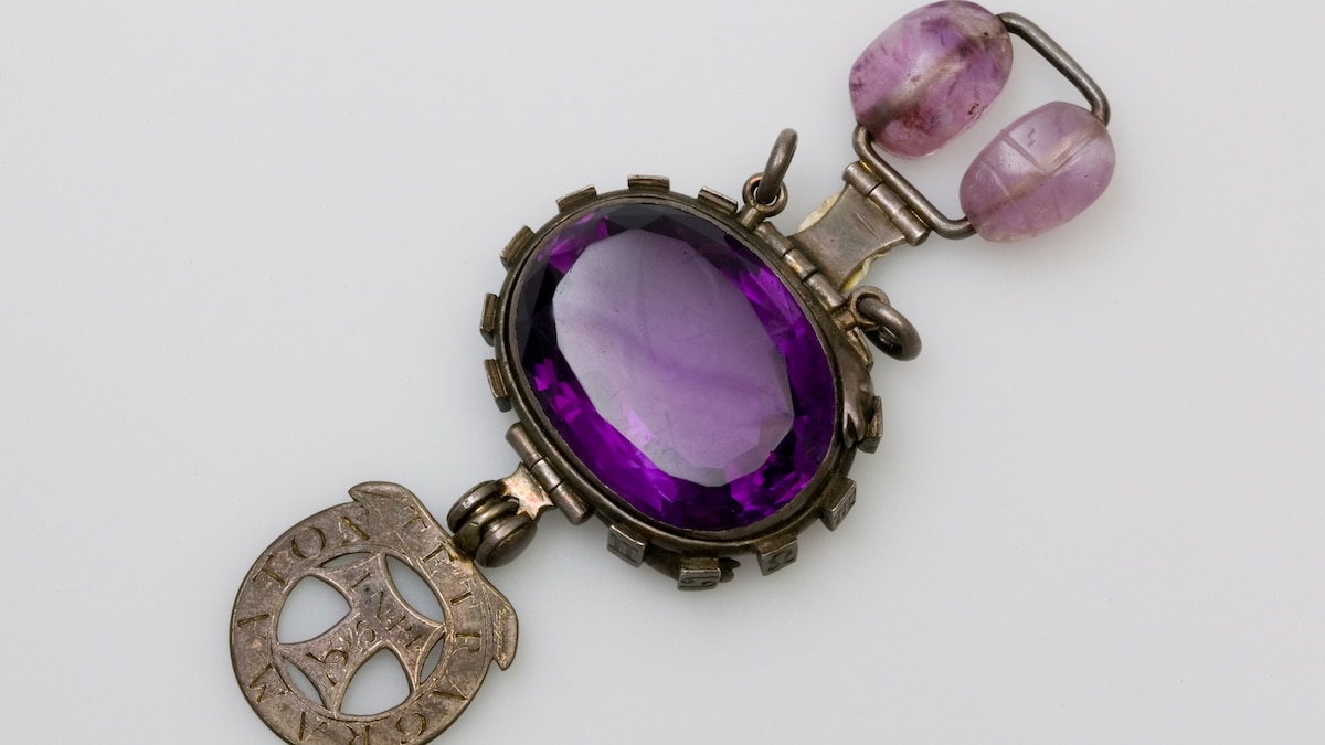 This legendary gemstone is real—but was it actually cursed? | National ...