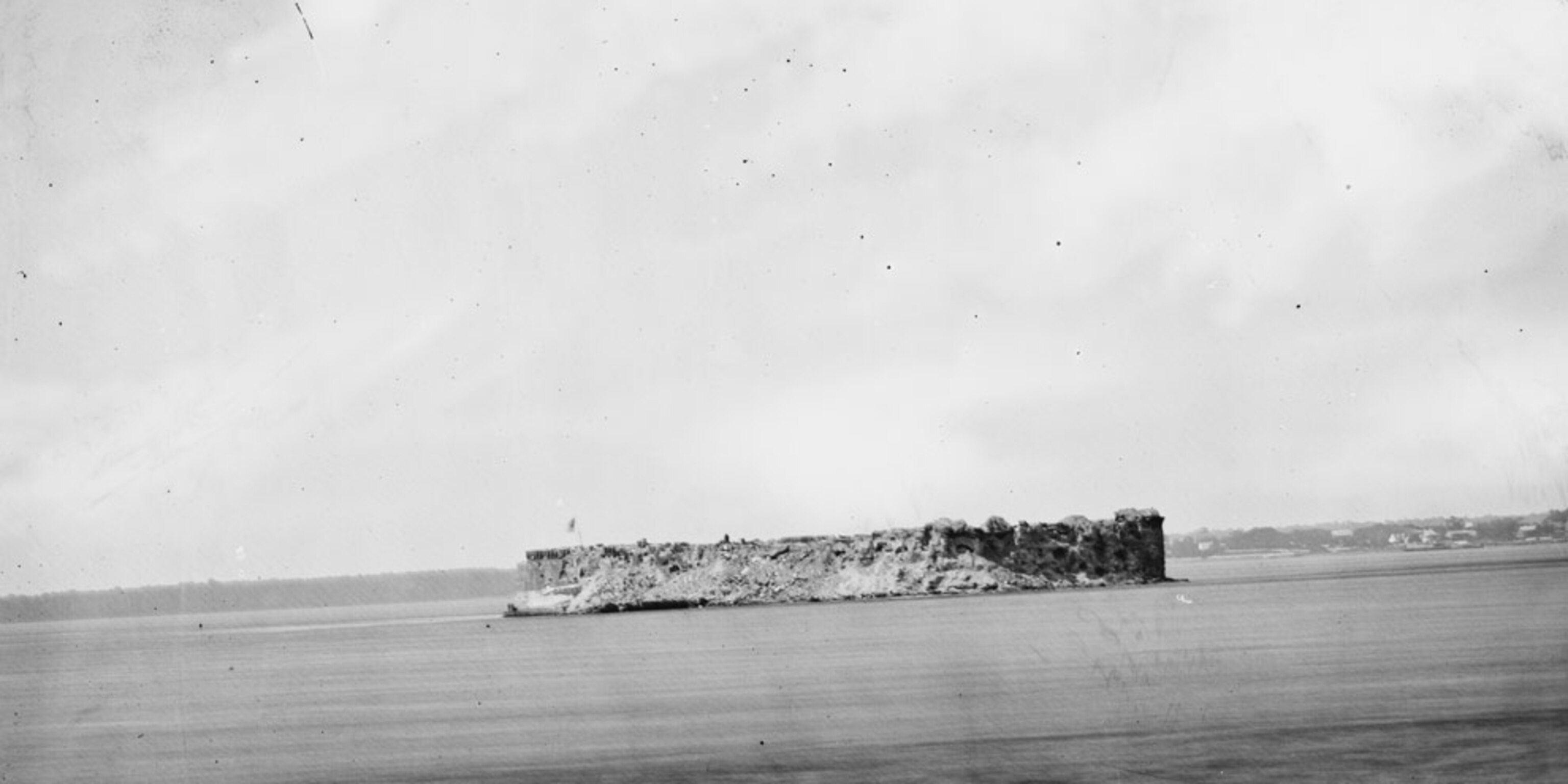 Pictures: Fort Sumter: Defiance and Destruction (1862-1865)