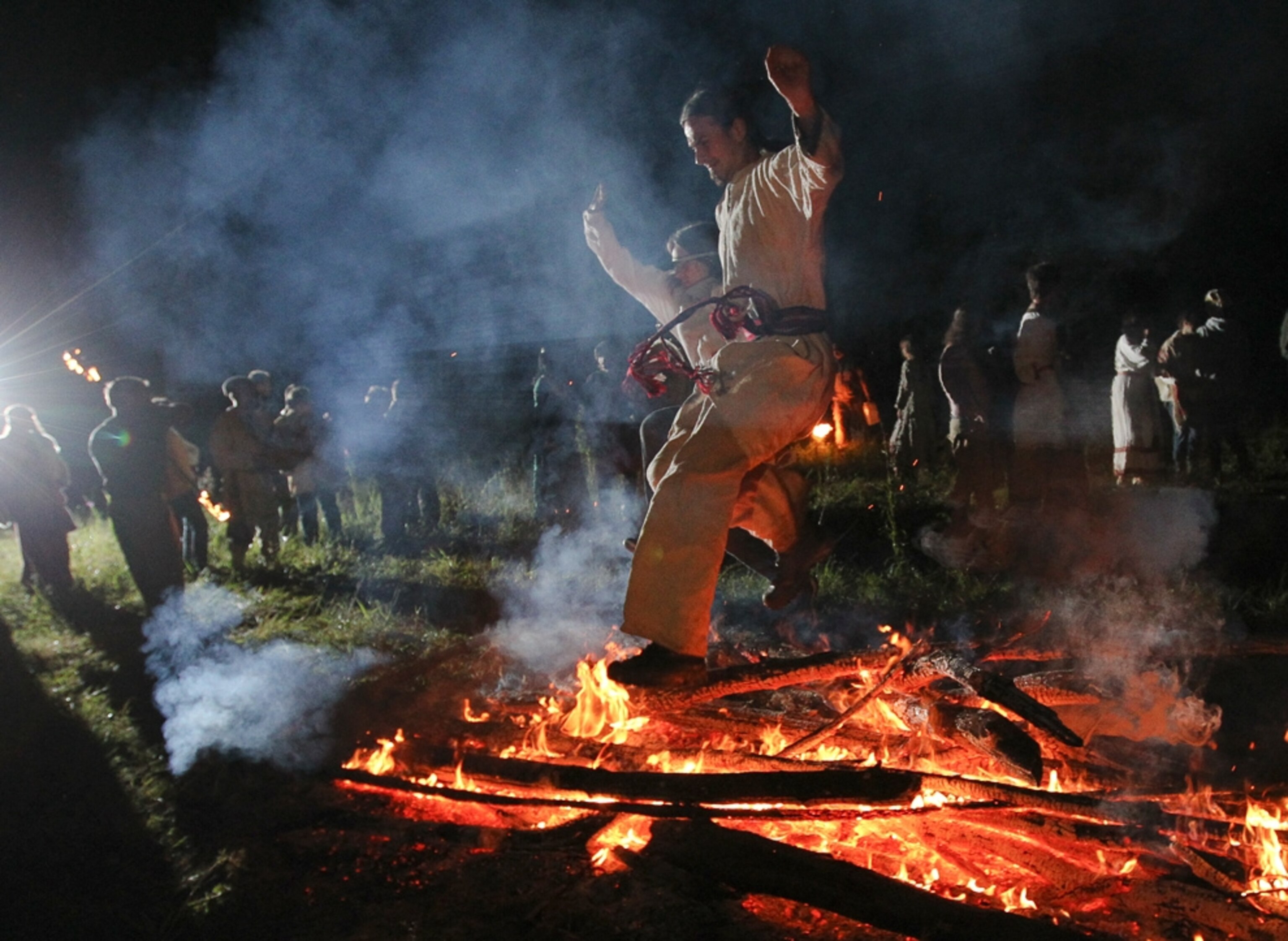 Summer Solstice 2010 Pictures: Fire Rites, Druids, More | National ...