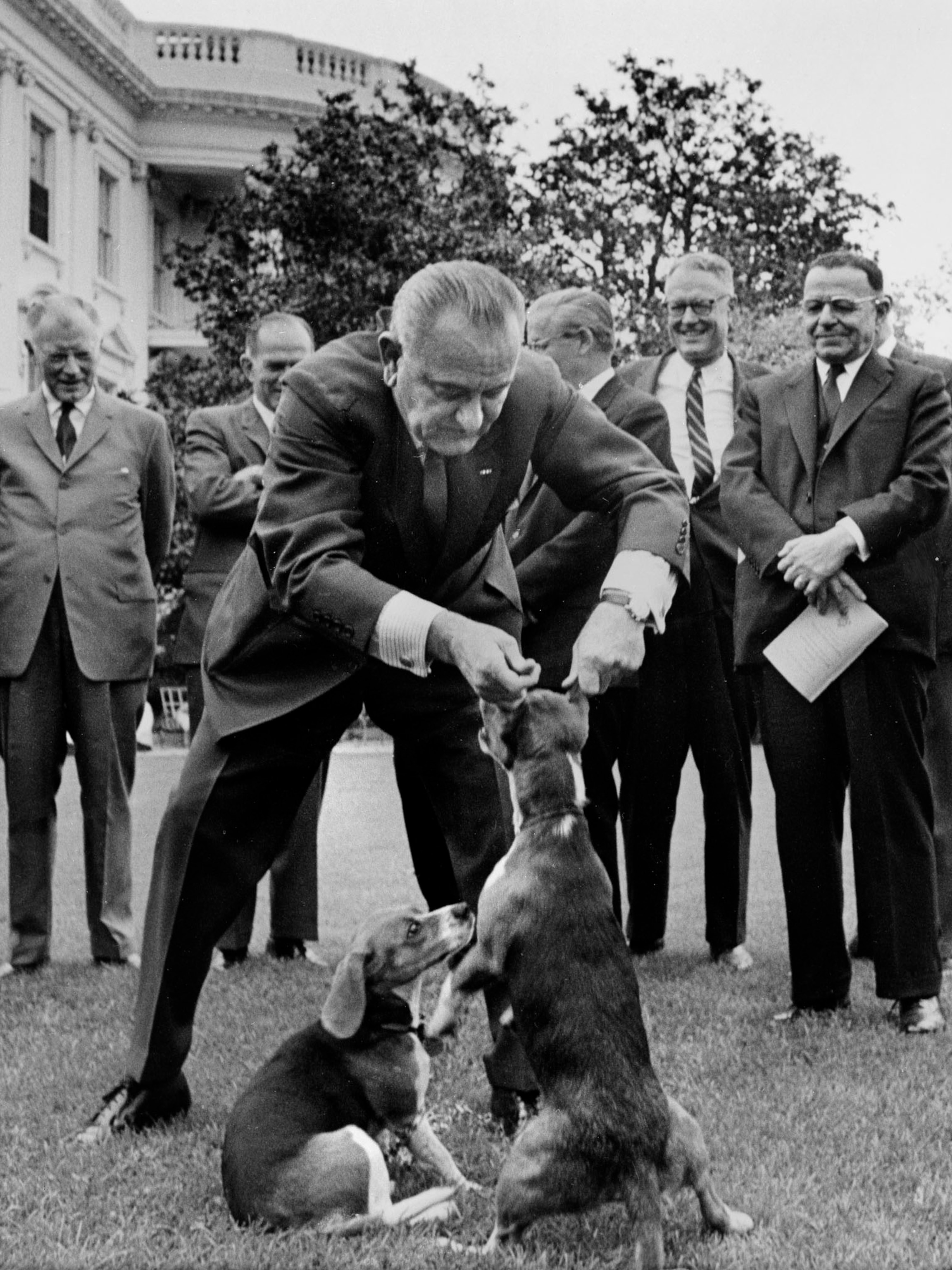 Pictures Capture the Bond Between Politicians and Their Dogs