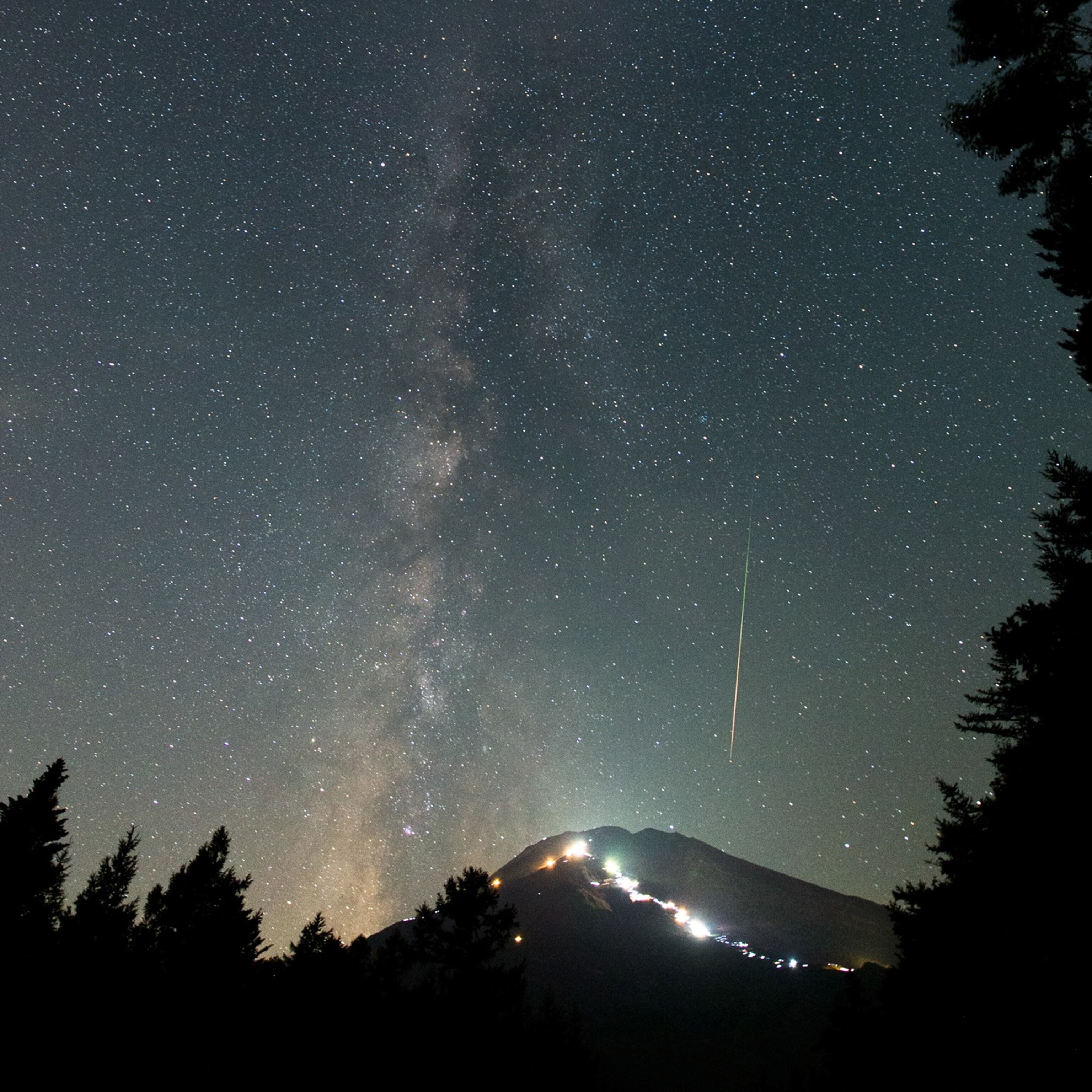 Best Pictures of Perseids Meteor Shower