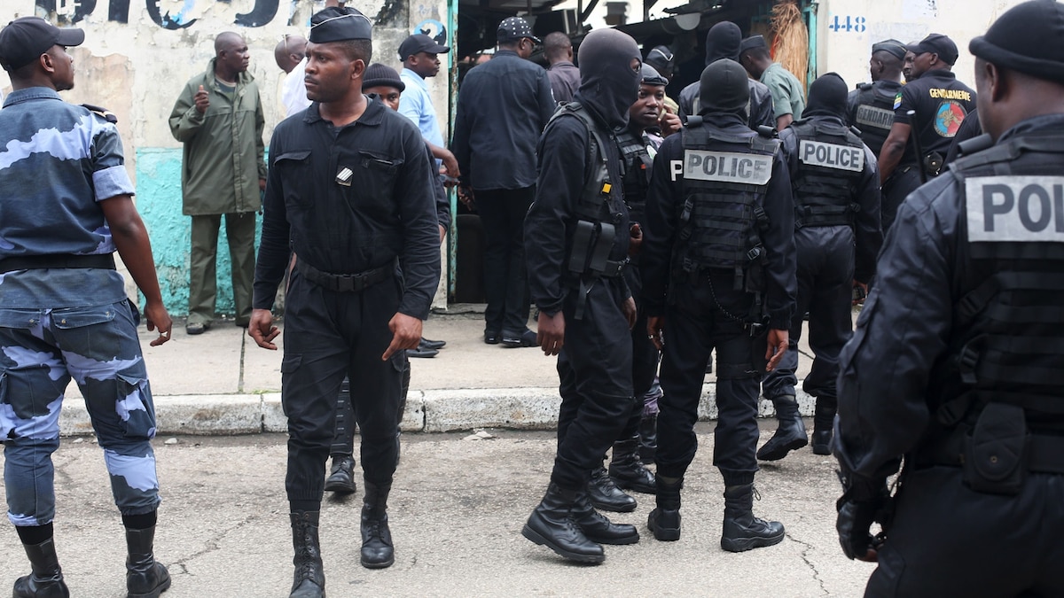 Two Journalists With National Geographic Ties Stabbed in Gabon ...